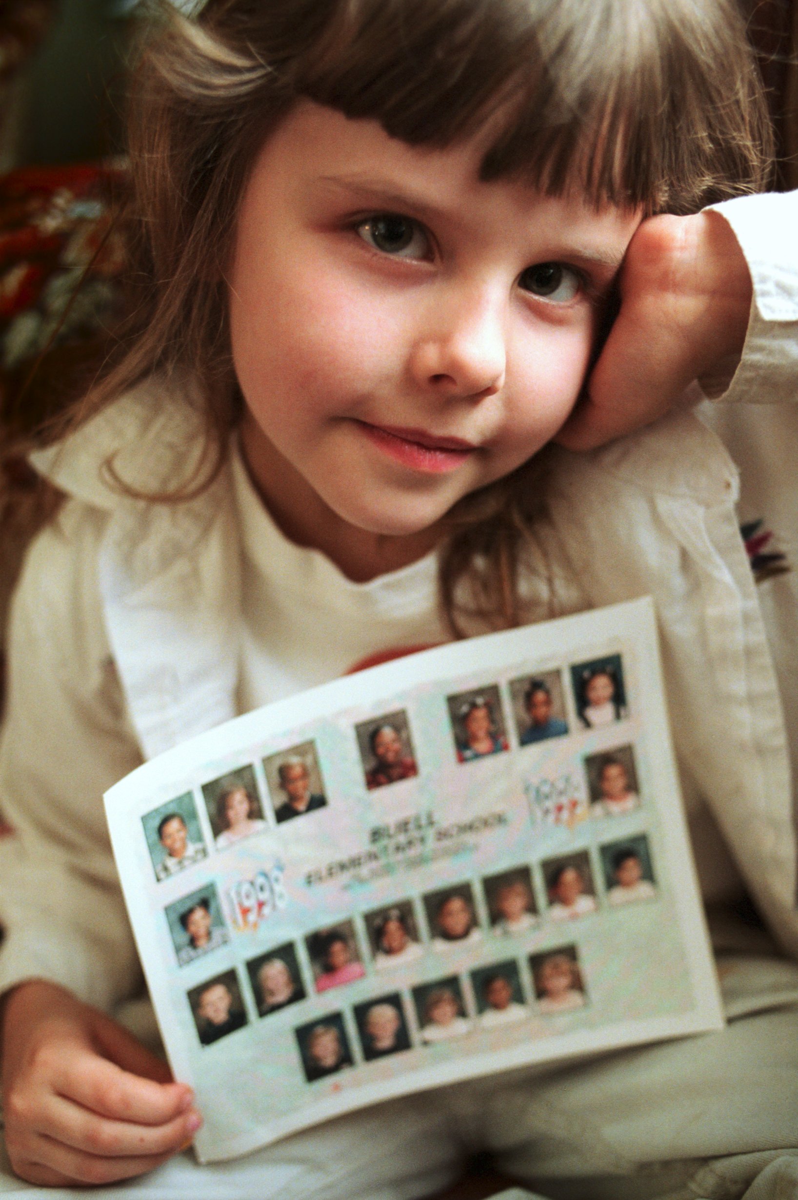 Elizabeth Krasinski's Instagram, Twitter & Facebook on IDCrawl