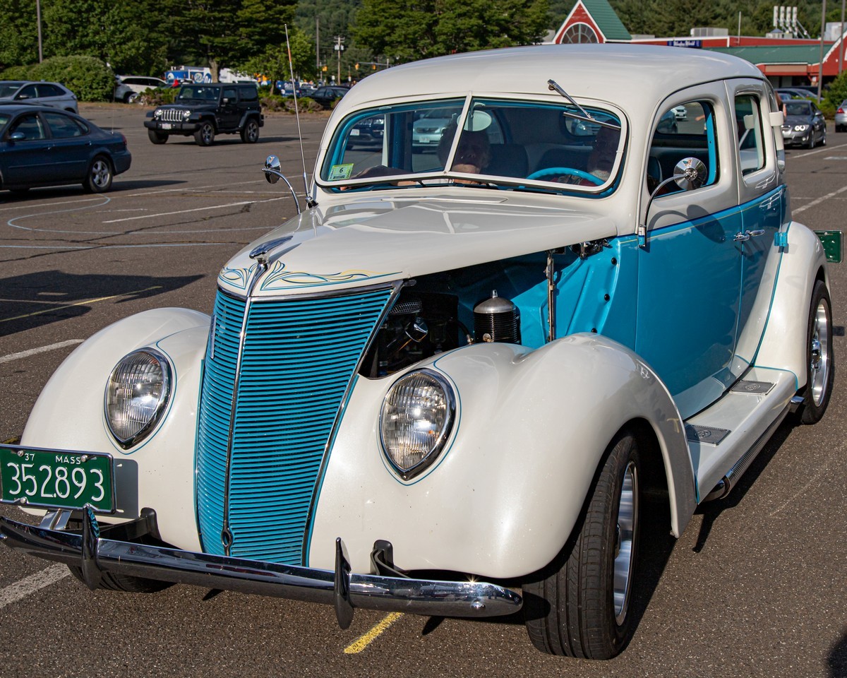 Westfield car show benefits Warrior's Art Room for veterans and ...