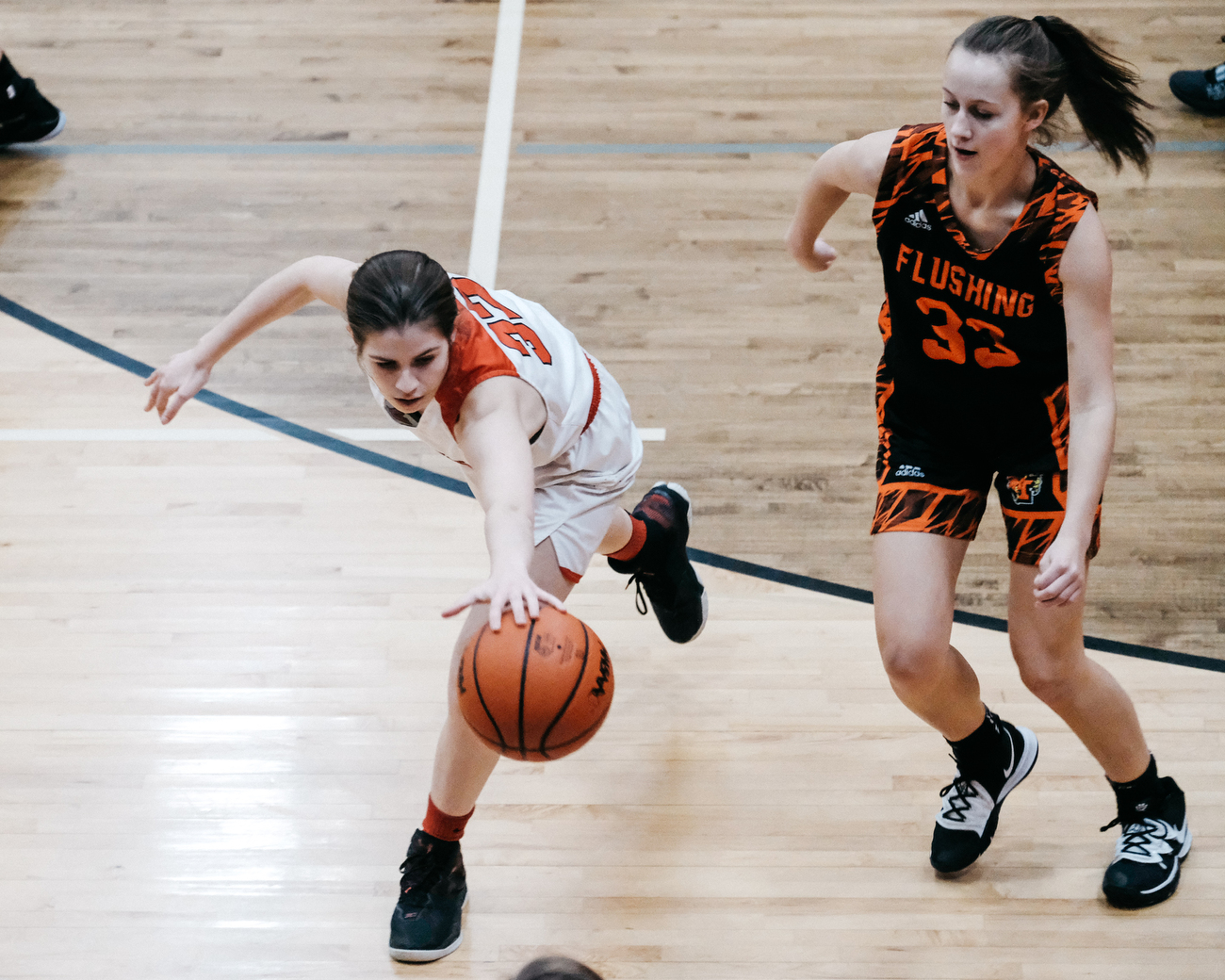 Flushing girls basketball defeat Linden 52-16 - mlive.com
