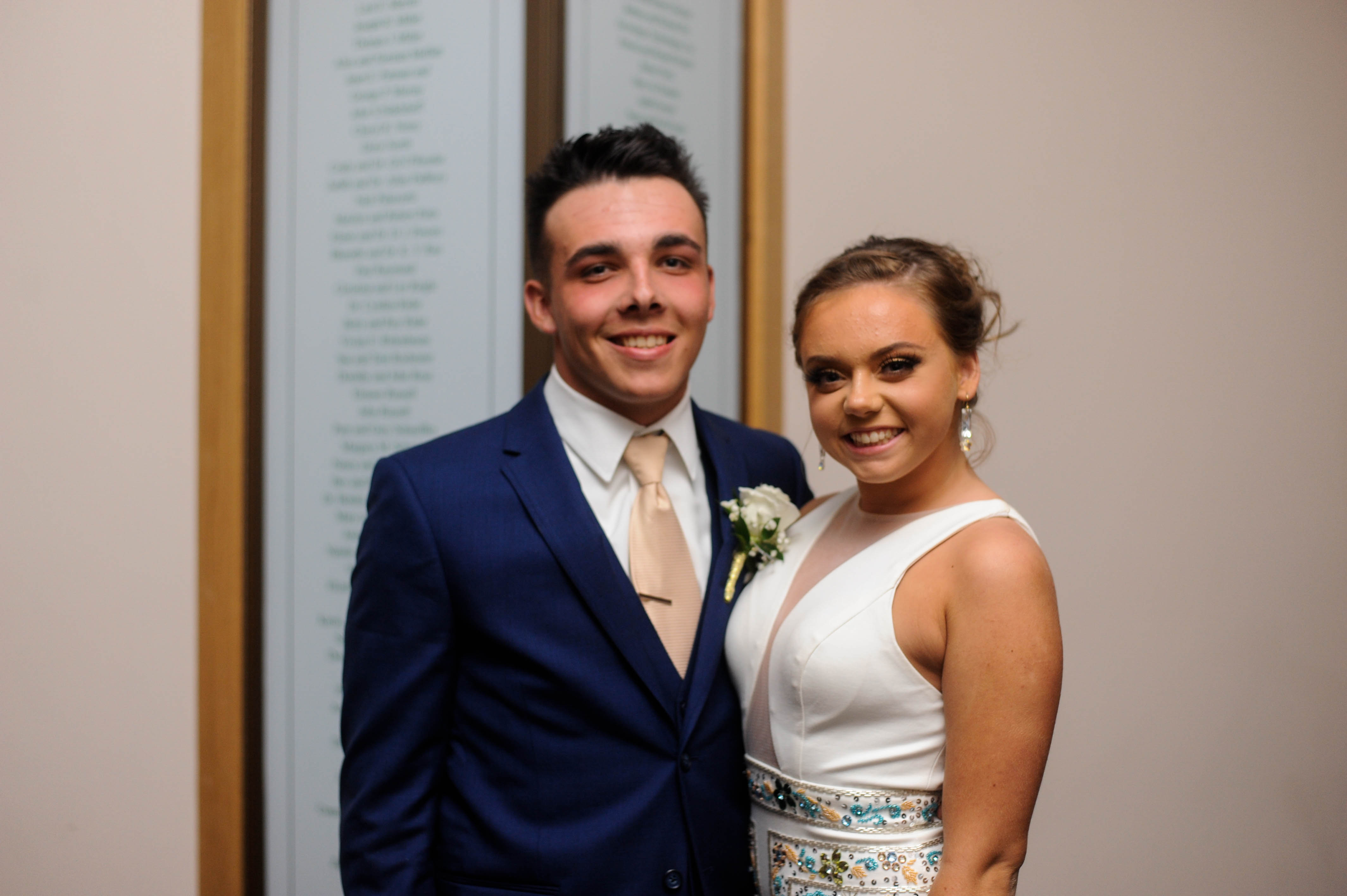 East Jackson celebrates prom 2019 at Ella Sharp Museum - mlive.com