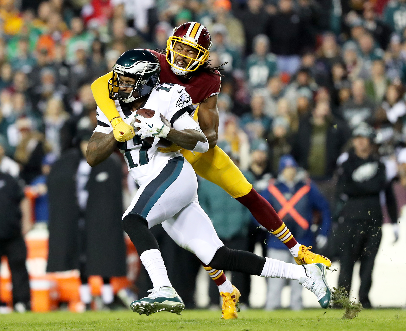Philadelphia Eagles vs. Washington Redskins at FedEx Field, Dec. 30 ...