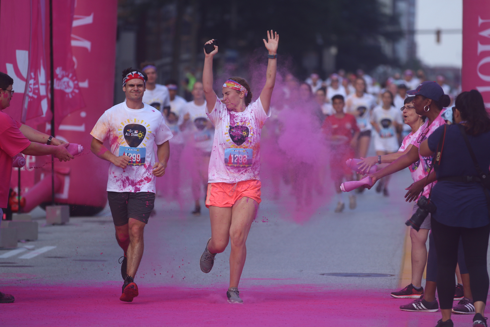 Color Run All-Star 5K runners take on colorful new look during the race ...