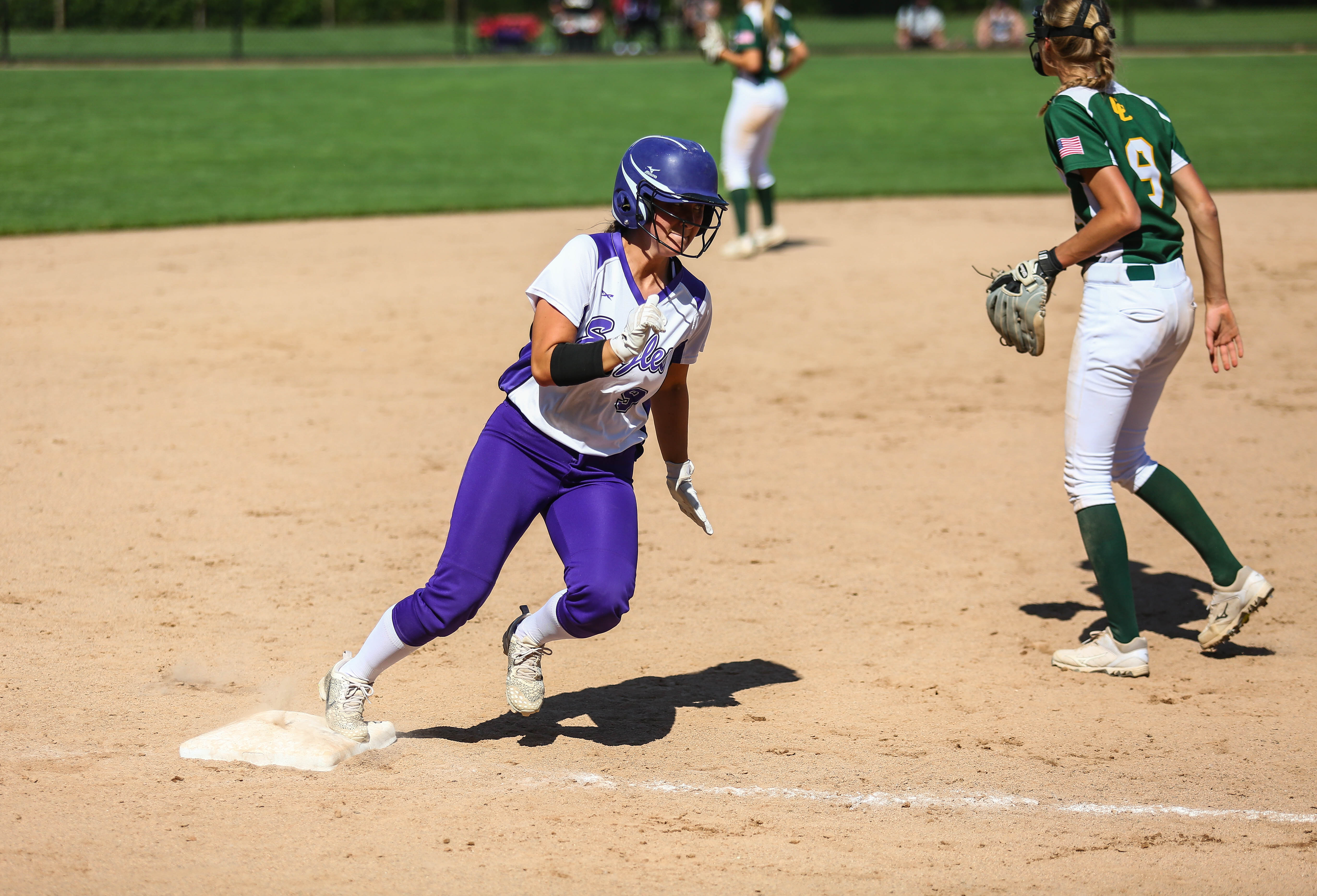 Schoolcraft defeats Calvin Christian in a Division 3 softball state ...