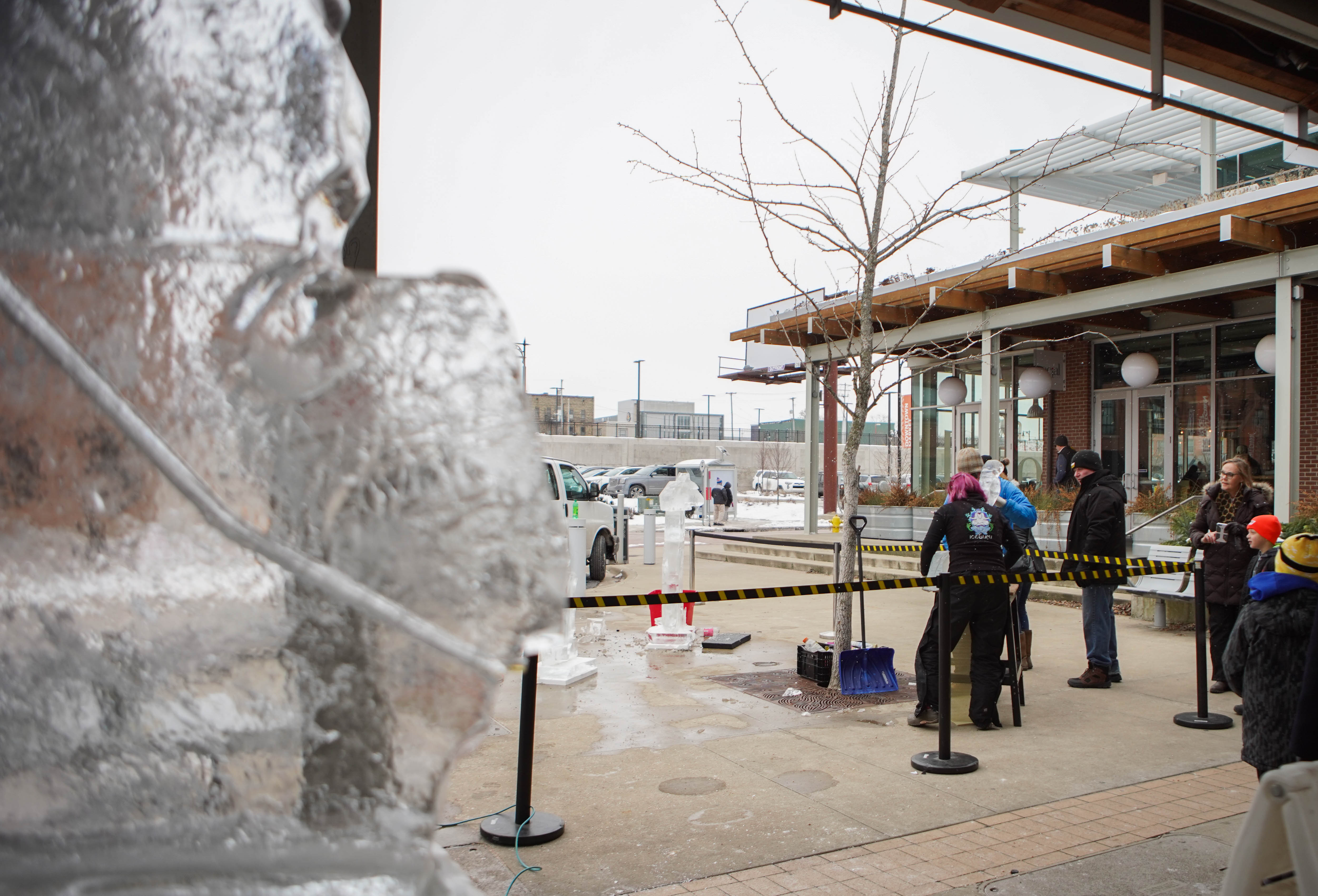 One of Michigan's largest ice sculpture events has 'cool' features ...