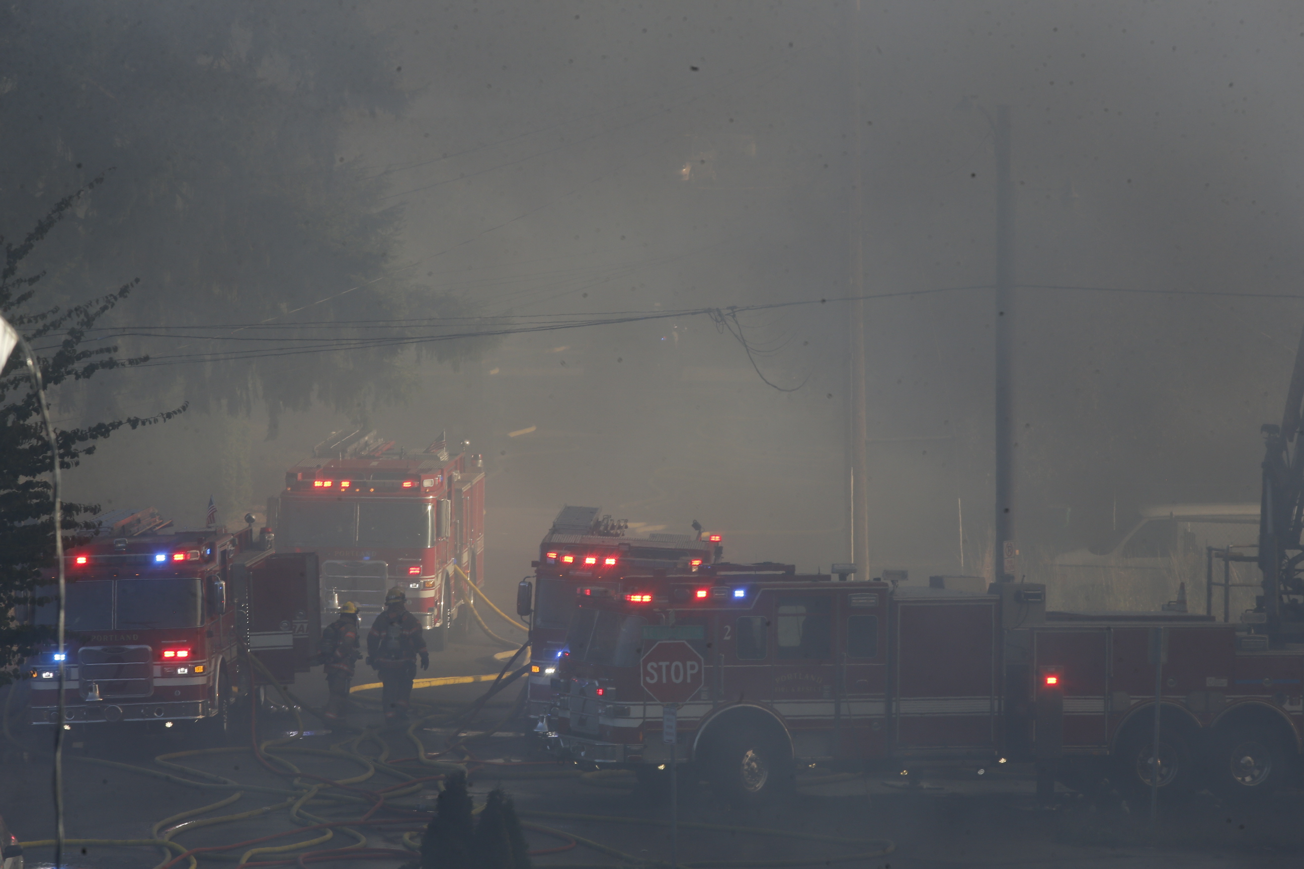 Fire spreads in Northeast Portland - oregonlive.com