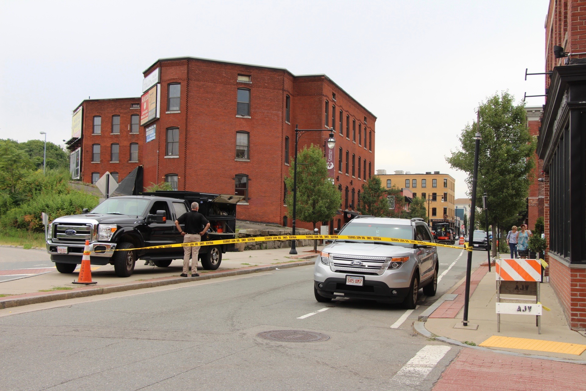 Bomb squad responds to Water Street in Worcester for report of ...