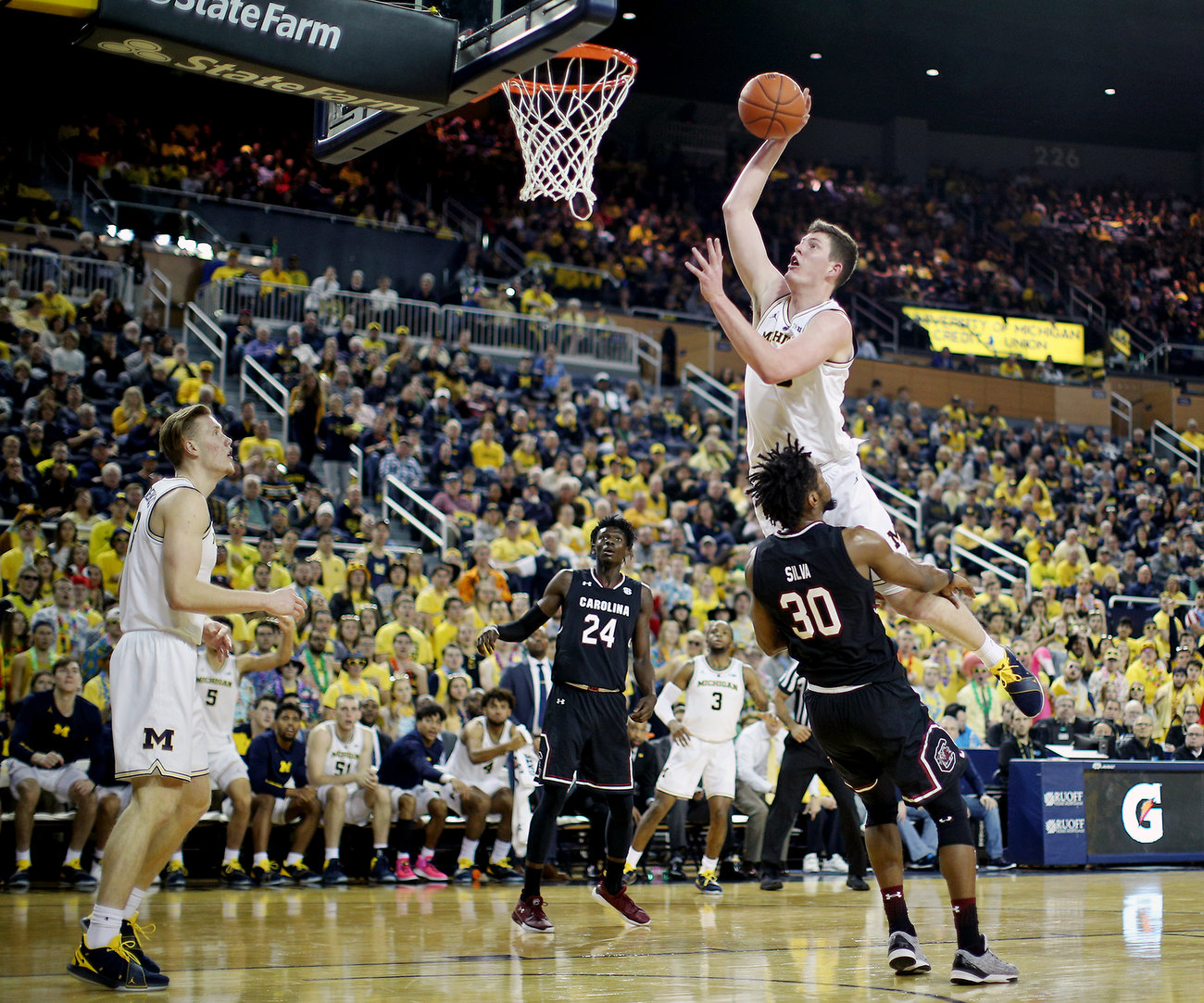 No. 5 Michigan basketball takes on South Carolina at Crisler Center ...