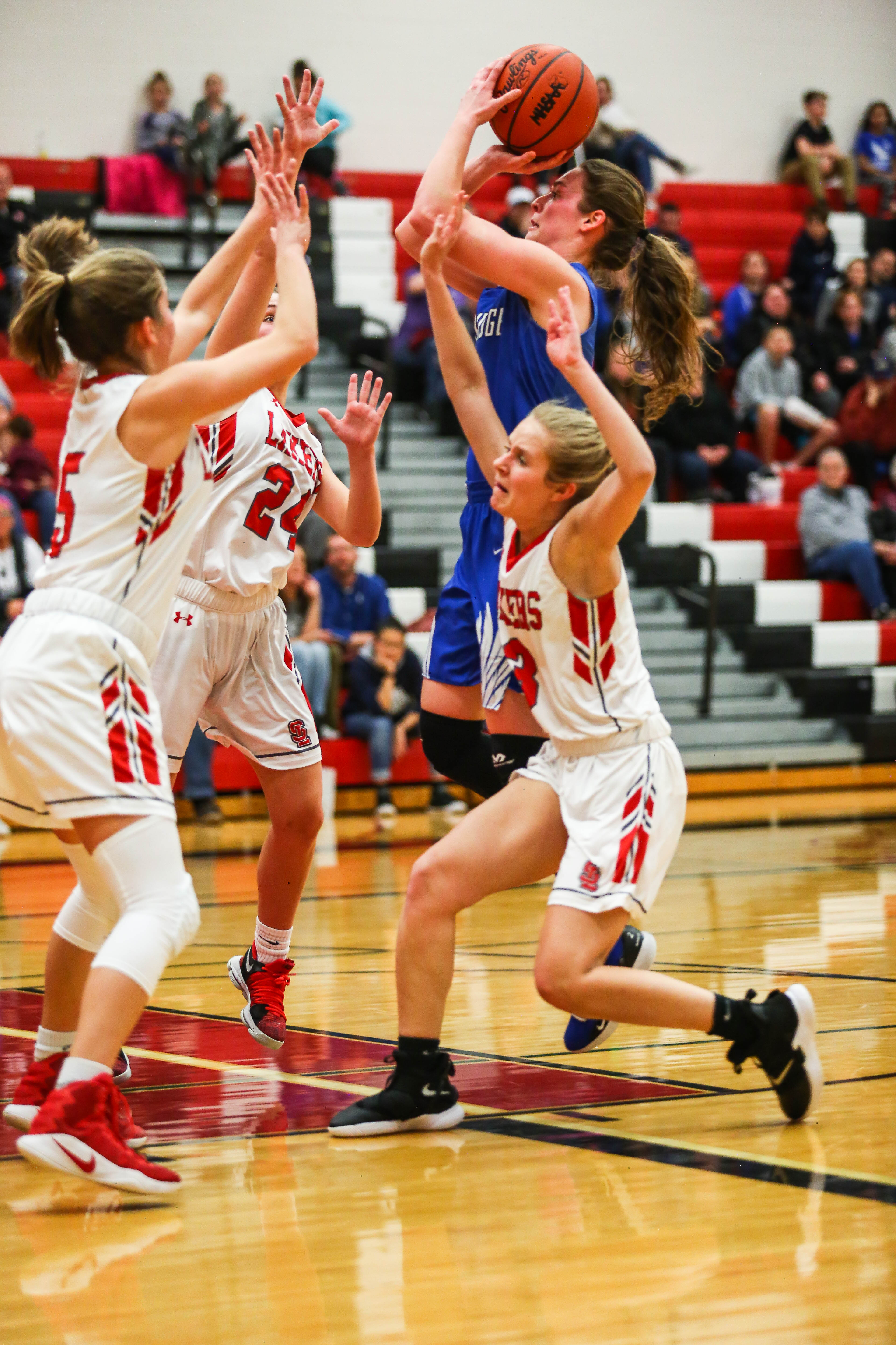 Oakridge defeats Spring Lake in Division 2 district semifinals - mlive.com