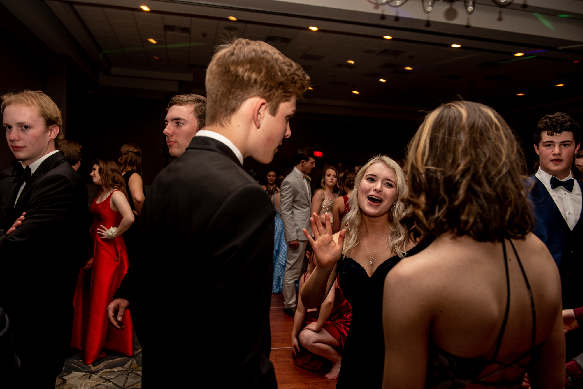 Chelsea High School celebrates prom with masquerade theme - mlive.com