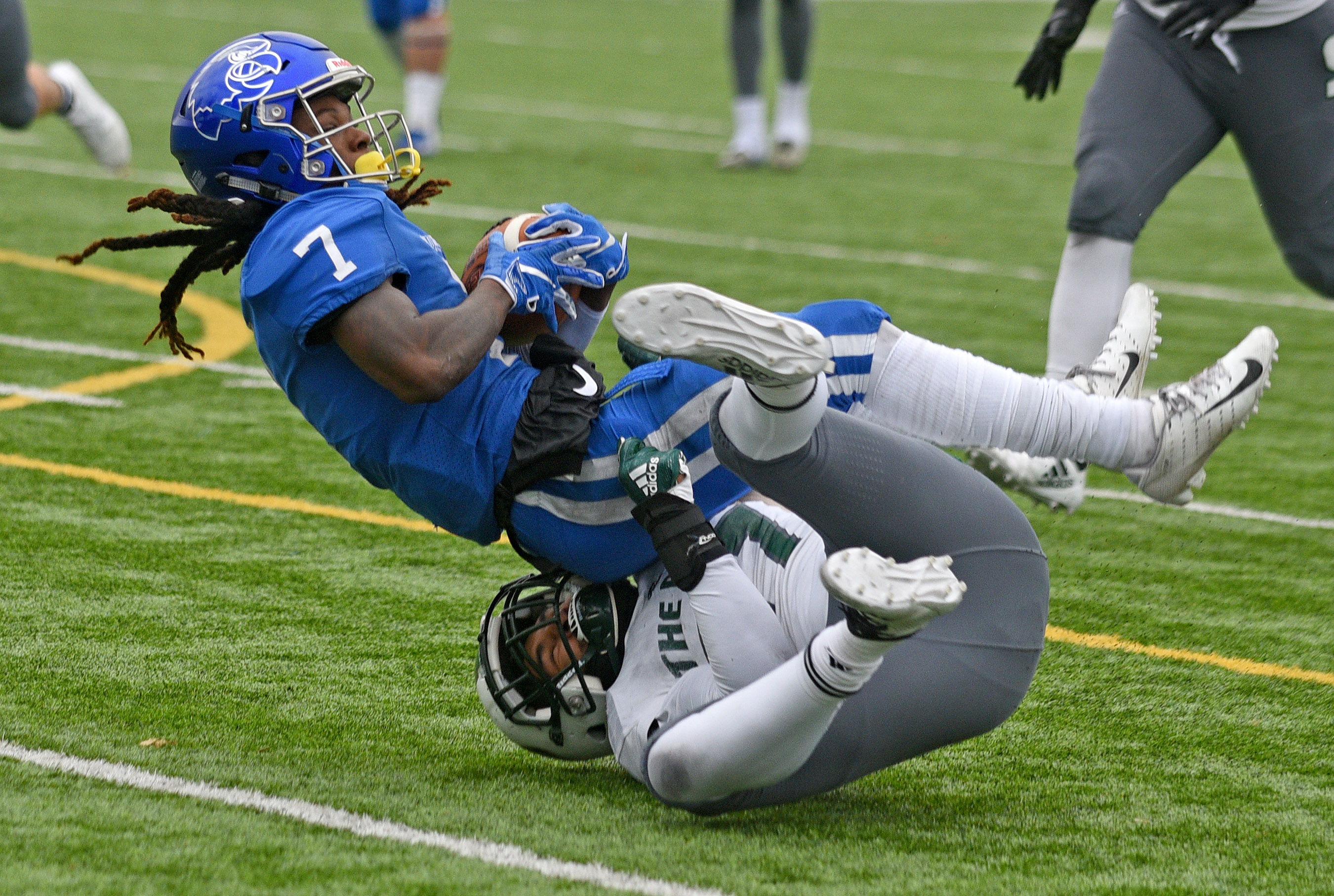 Notre Dame College 21, Slippery Rock 17, NCAA Div. II quarterfinal ...