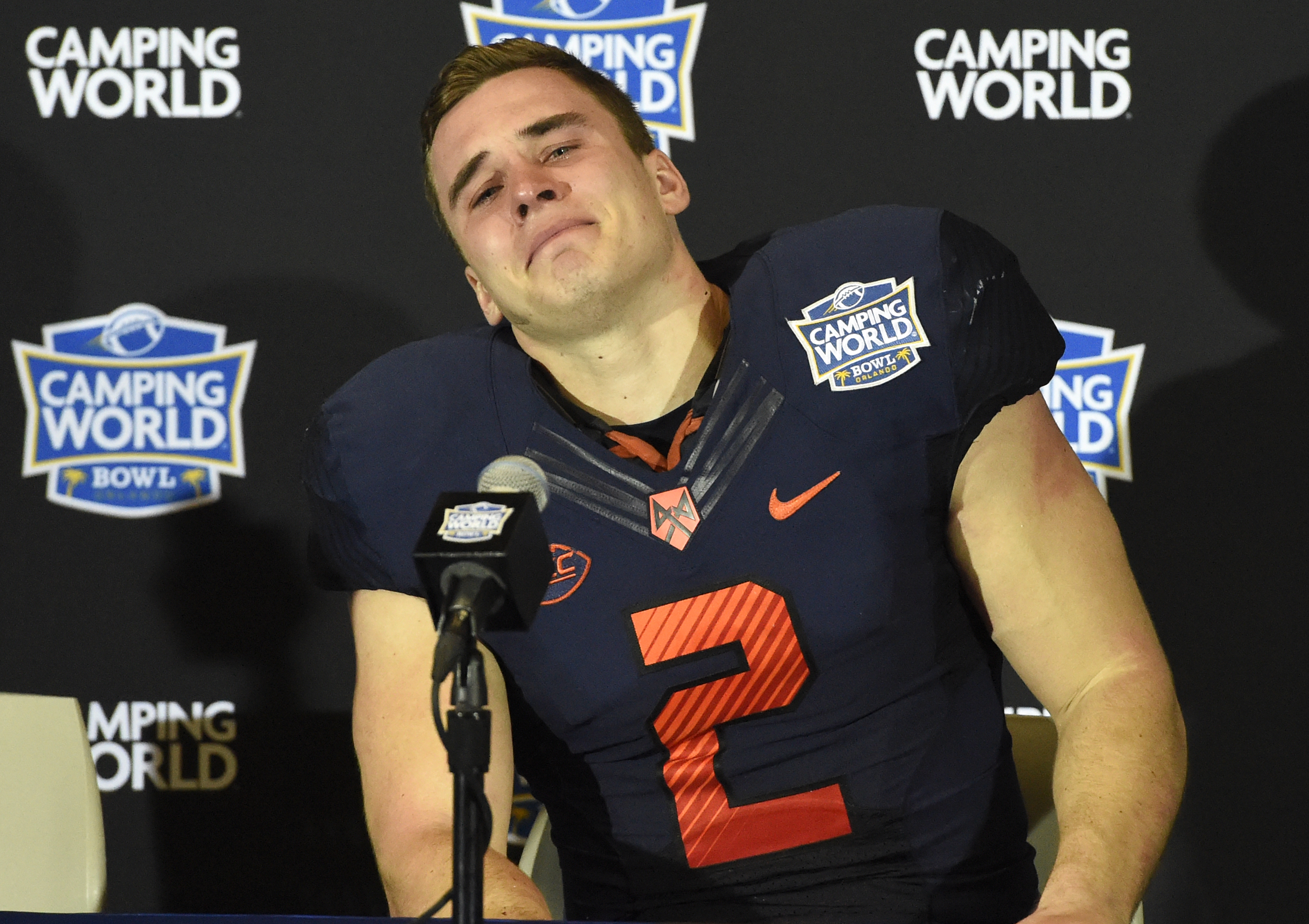 Syracuse football QB Eric Dungey has teary end to career with MVP ...