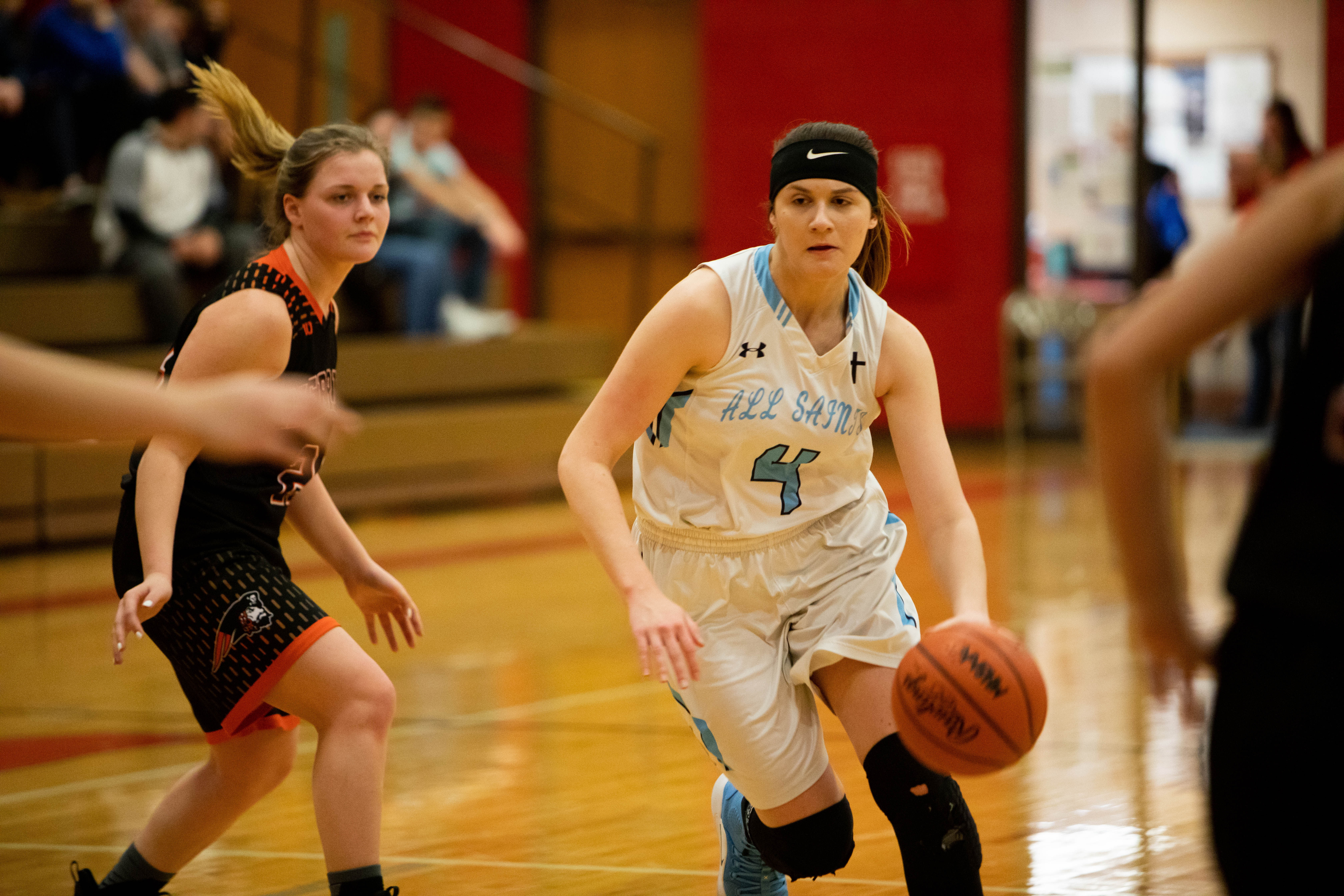 Merrill Vandals defeat Bay City All Saints to advance in district ...
