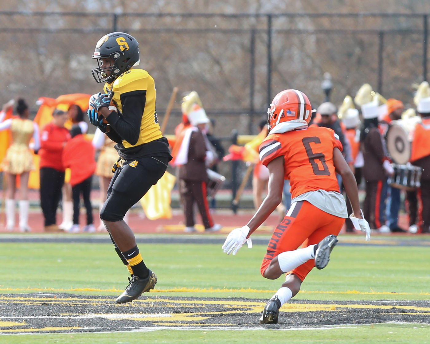 Football: Weequahic defeats Shabazz 14-0 in annual Thanksgiving game ...