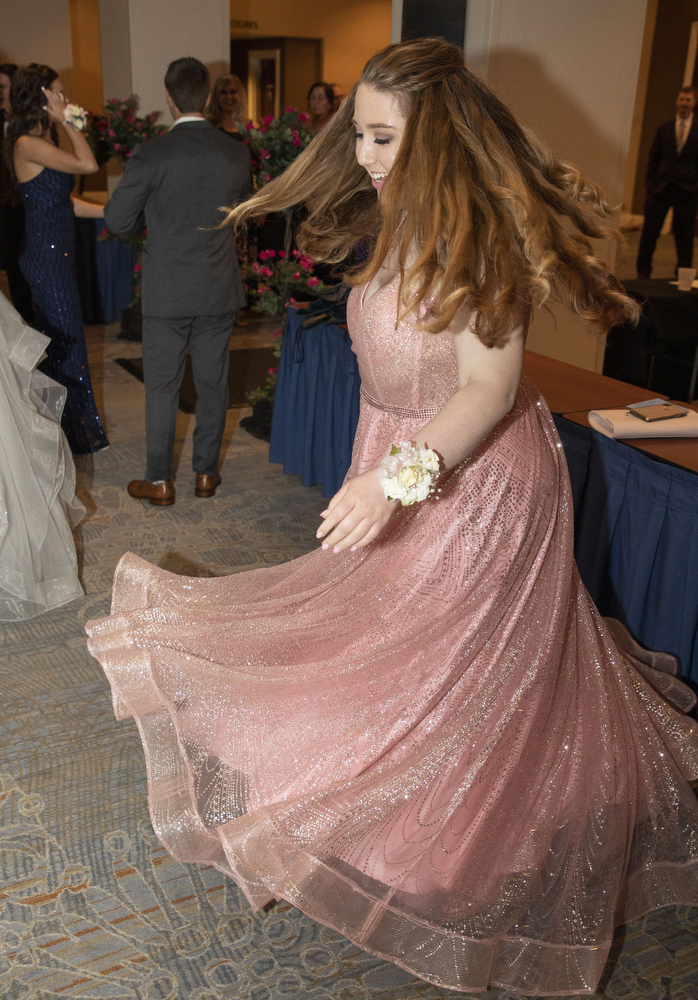 Cumberland Valley High School's 2019 Prom - pennlive.com
