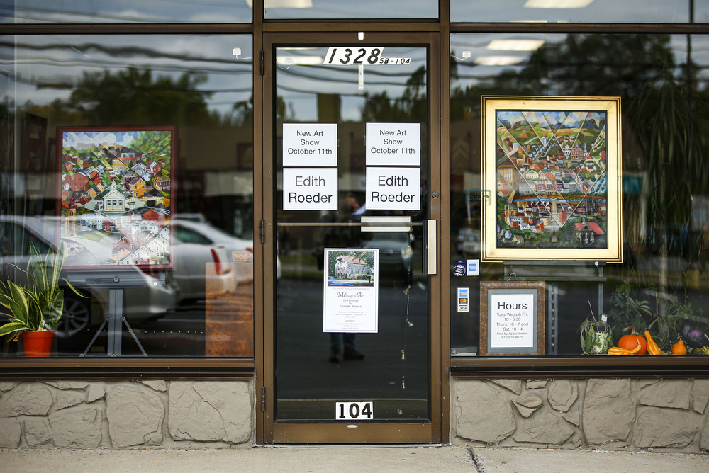 99 year-old artist Edith Roeder - lehighvalleylive.com