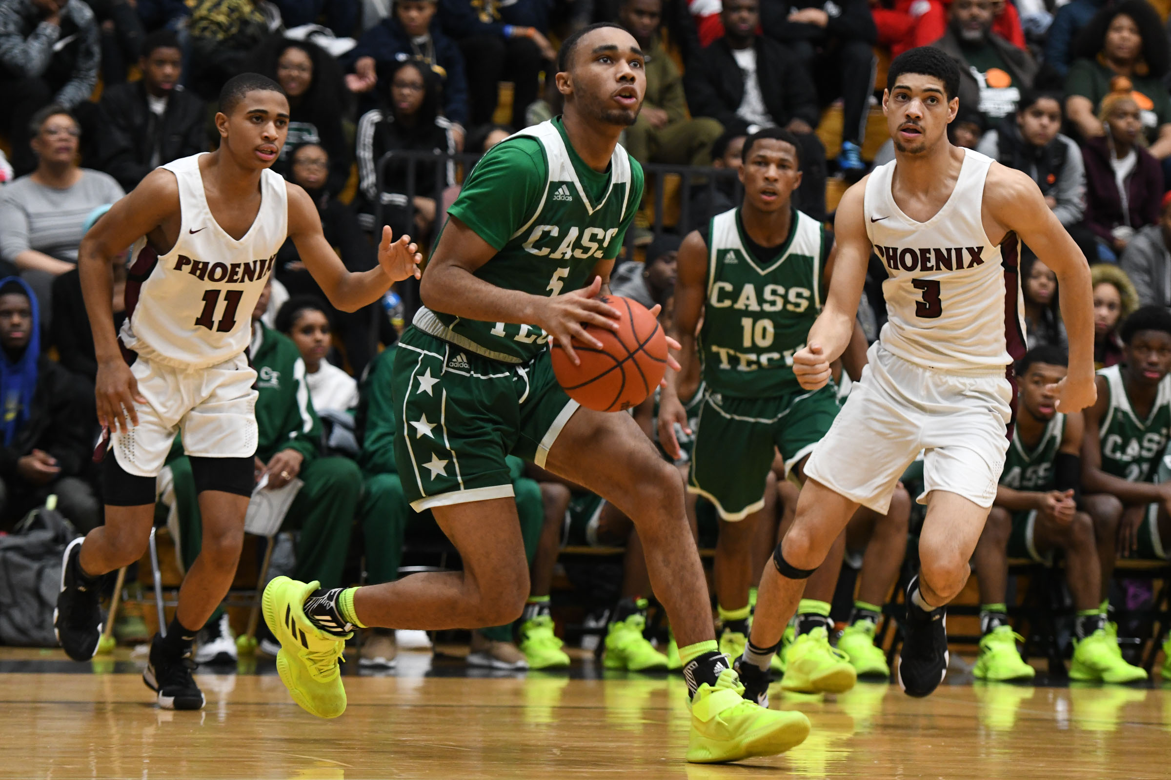 Cass Tech defeats Renaissance in the 2019 Detroit Public School League ...