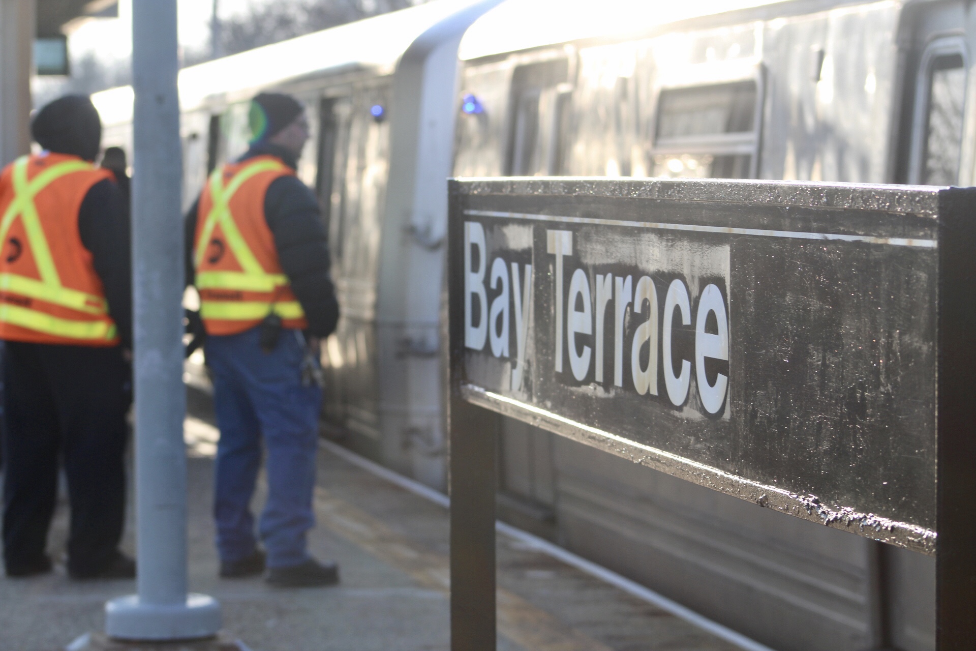 A man was hit by a train at Bay Terrace - silive.com