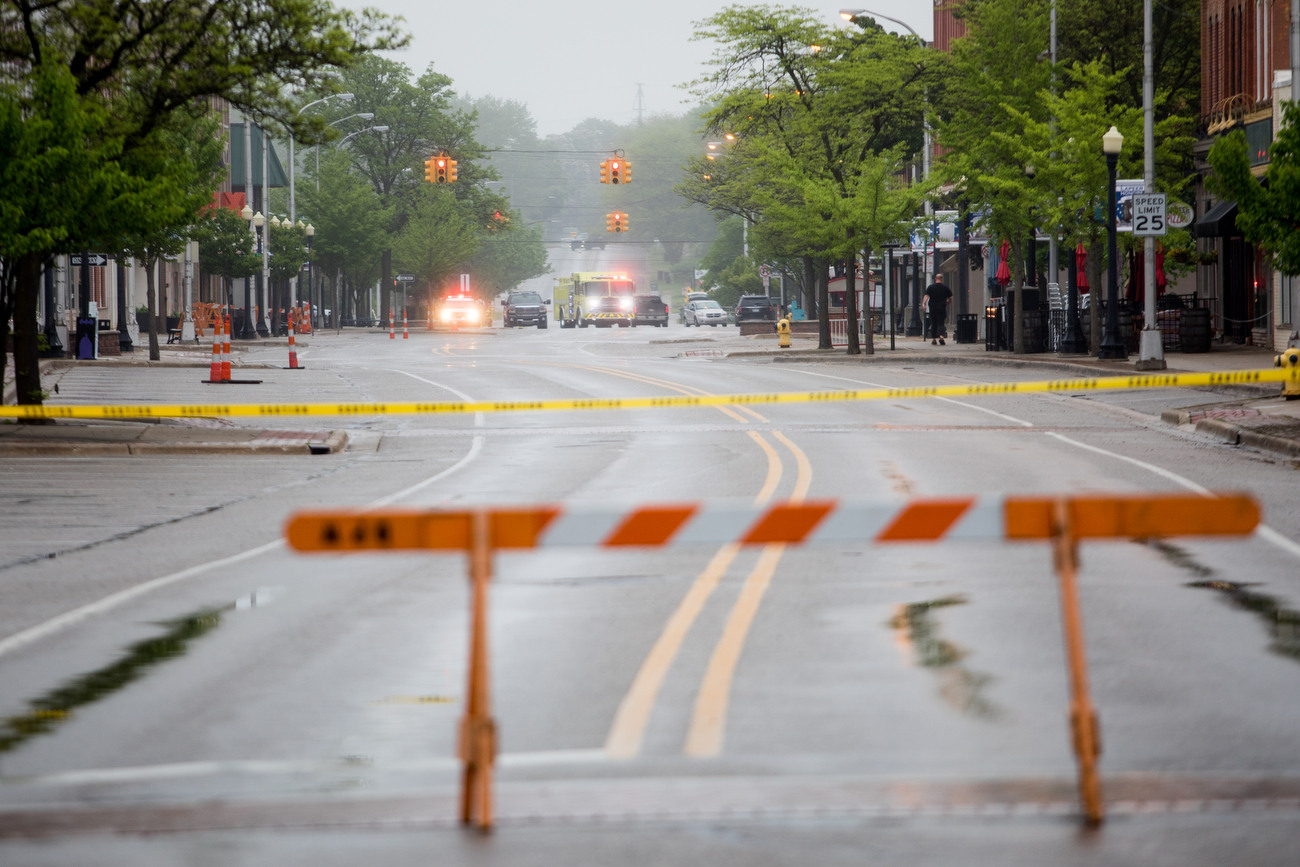 Lapeer Police investigate sewer lines for gasoline leak - mlive.com