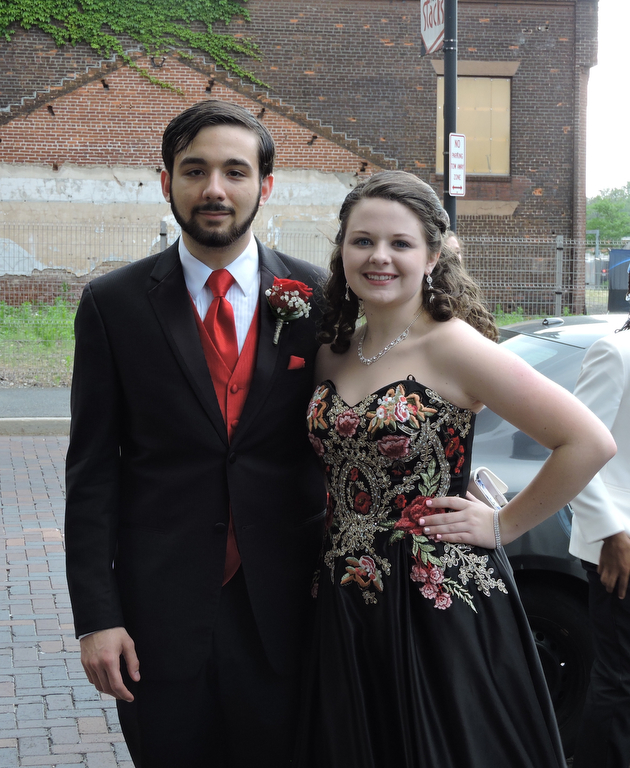 Freedom High School prom 2019 PHOTOS (Part 1) - lehighvalleylive.com