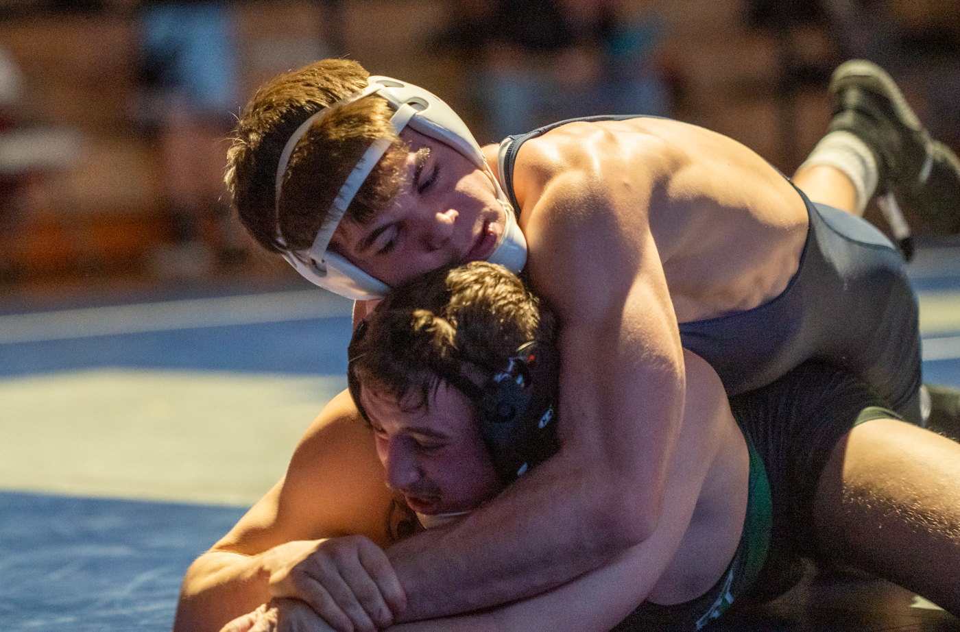 NJSIAA district 25 wrestling tournament finals, 2/22/20 - nj.com