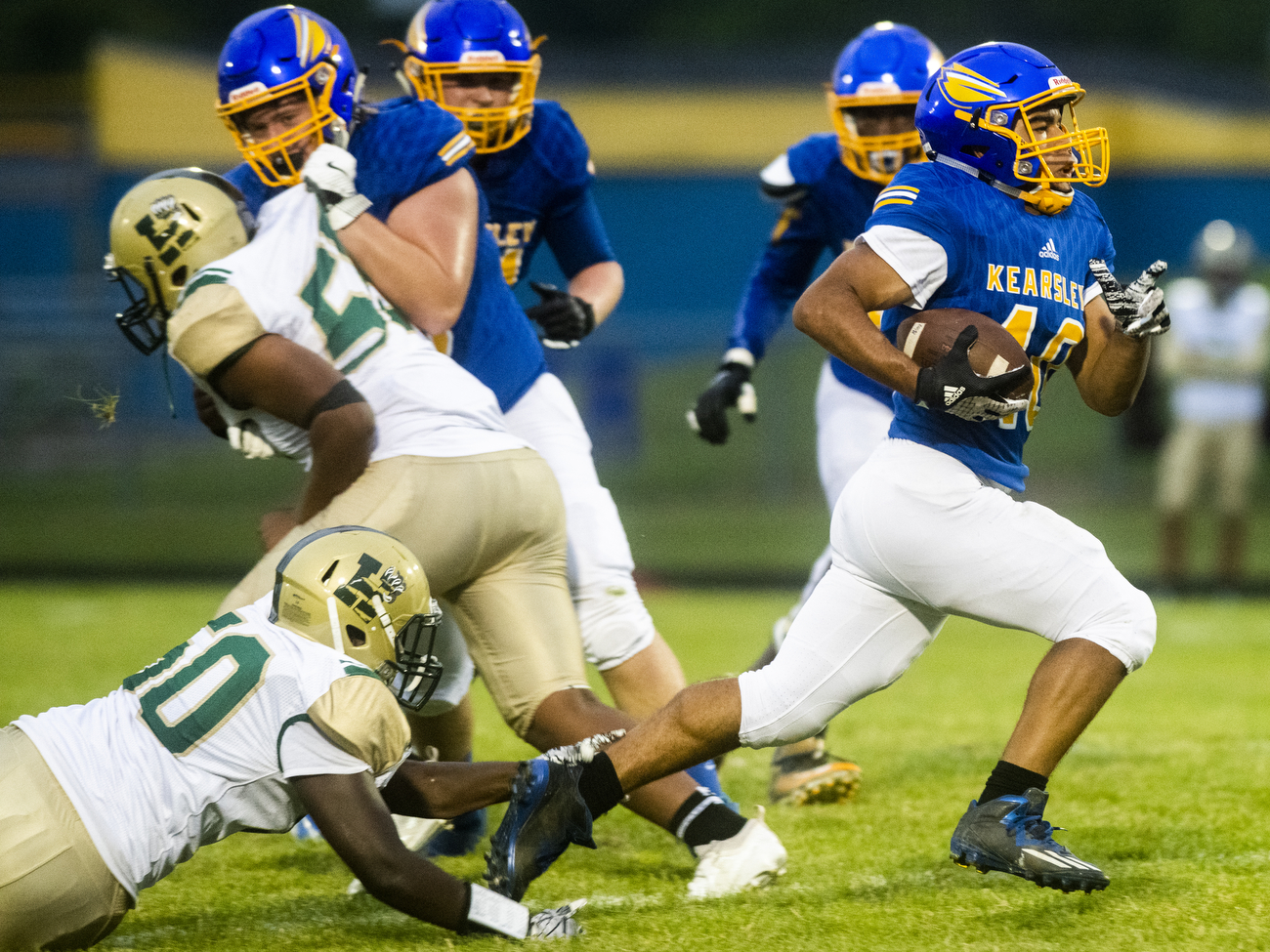 Flint Kearsley defeats Ann Arbor Huron 28-6 - mlive.com
