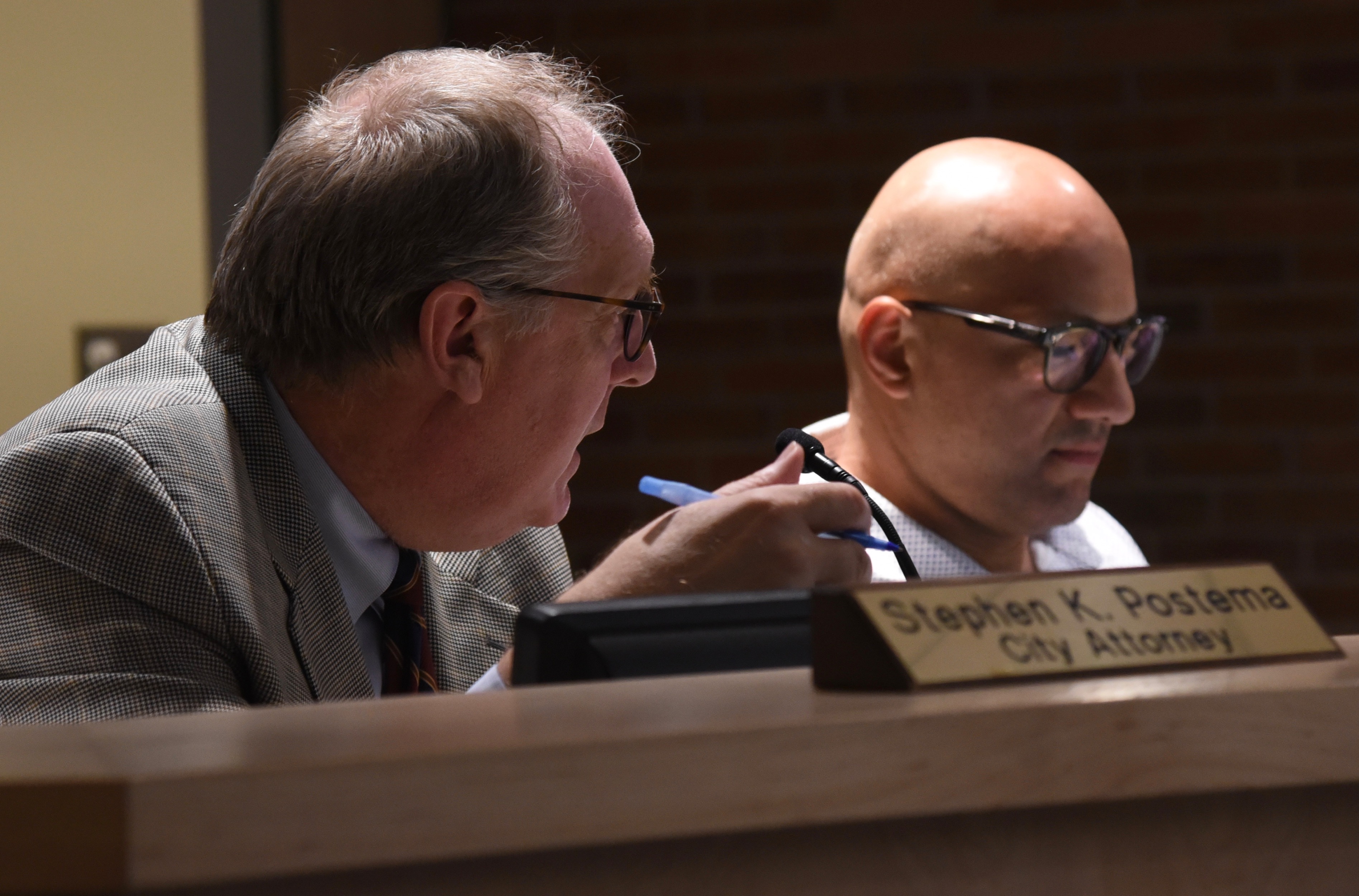 Ann Arbor debating FOIA fee waiver for councilman seeking mayor's ...