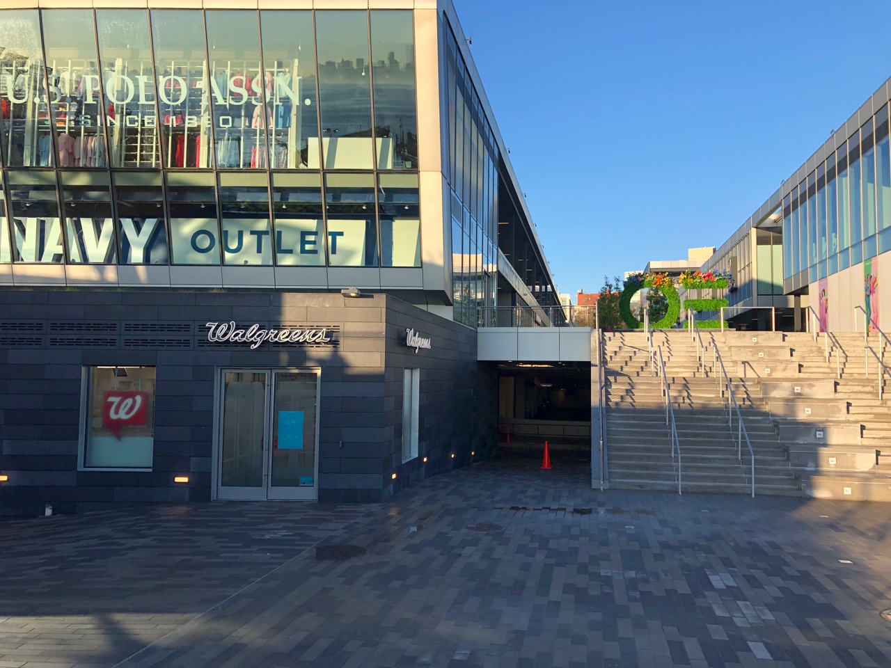 Explore the Empire Outlets with this photo walkthrough - silive.com