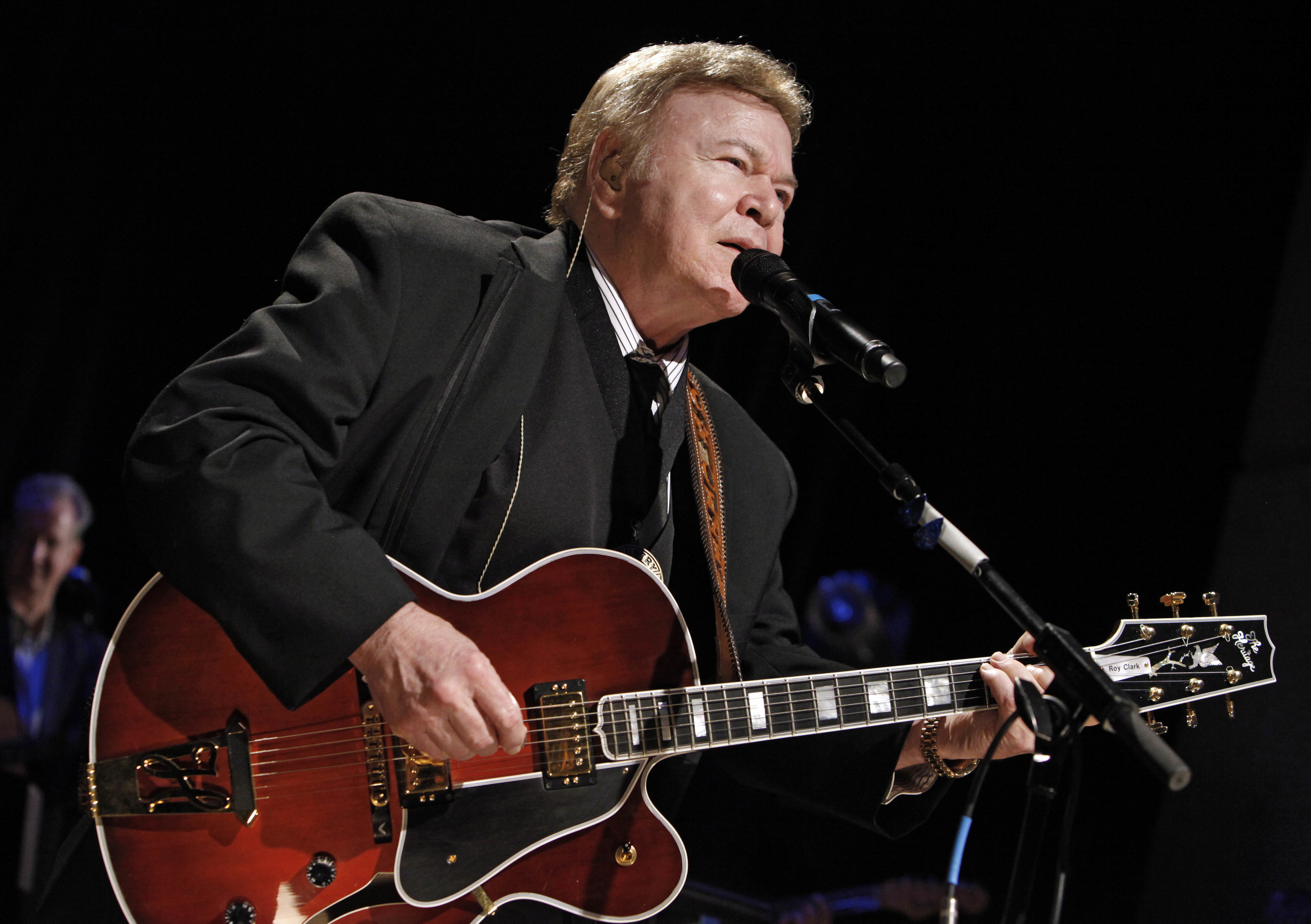 Roy Clark, country guitar virtuoso and 'Hee Haw' star - pennlive.com