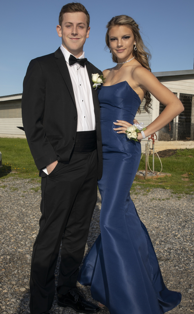 Camp Hill High School's 2019 Prom - pennlive.com