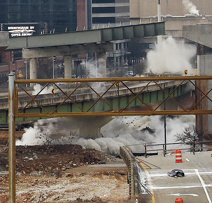 Implosion of Red Mountain Expressway ramp to I-59/20 in Birmingham - al.com