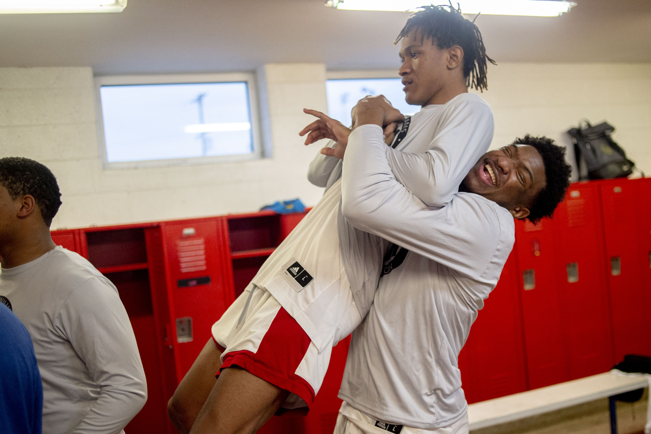 Beecher boys basketball dominates in 74-39 win over Vassar - mlive.com