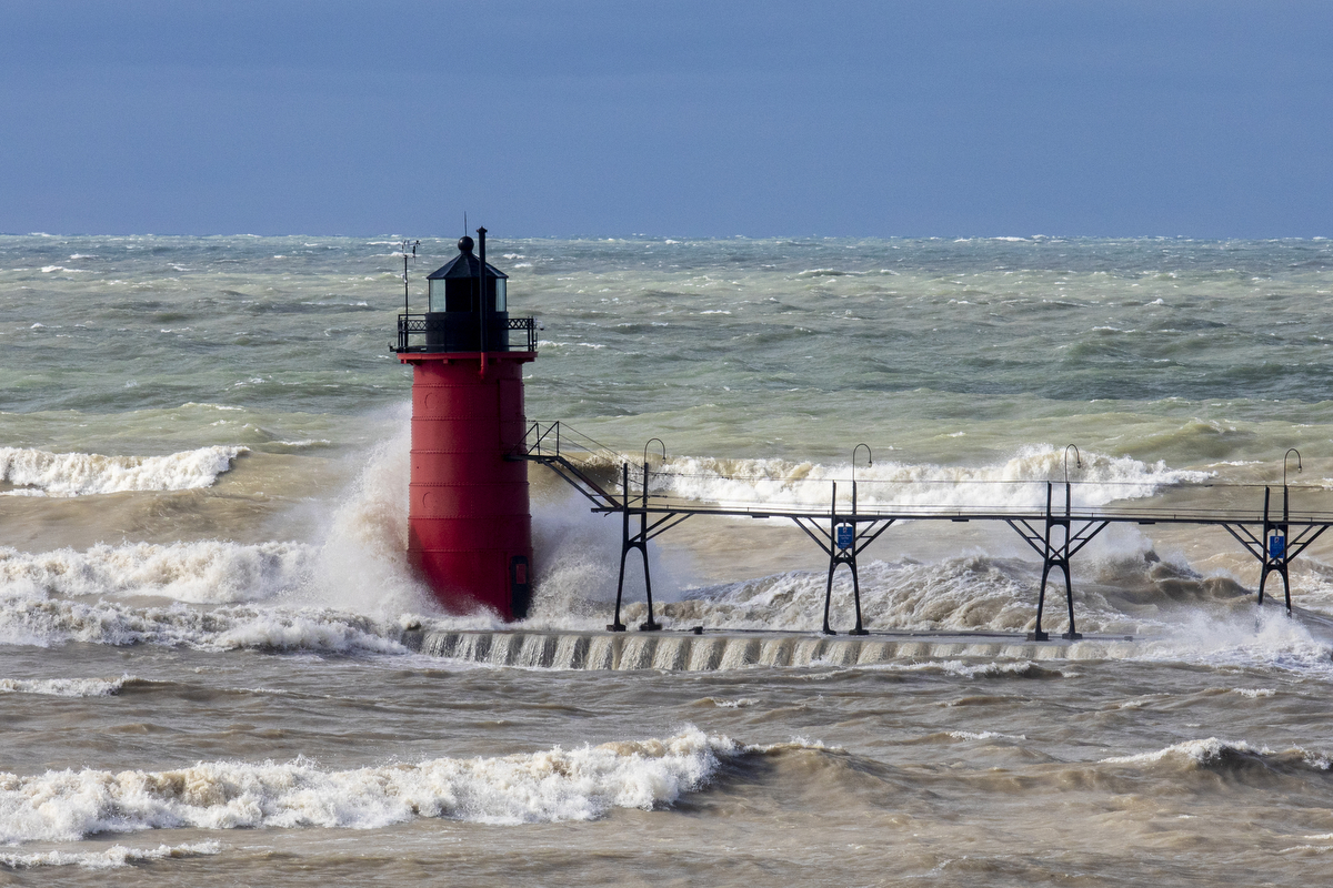 Large waves pummel the SW Michigan shoreline in early March - mlive.com
