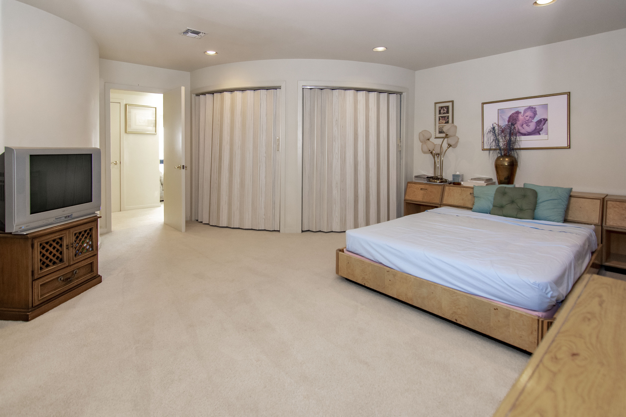 Joe Pesci's Jersey Shore mansion for sale: Cool Spaces - pennlive.com