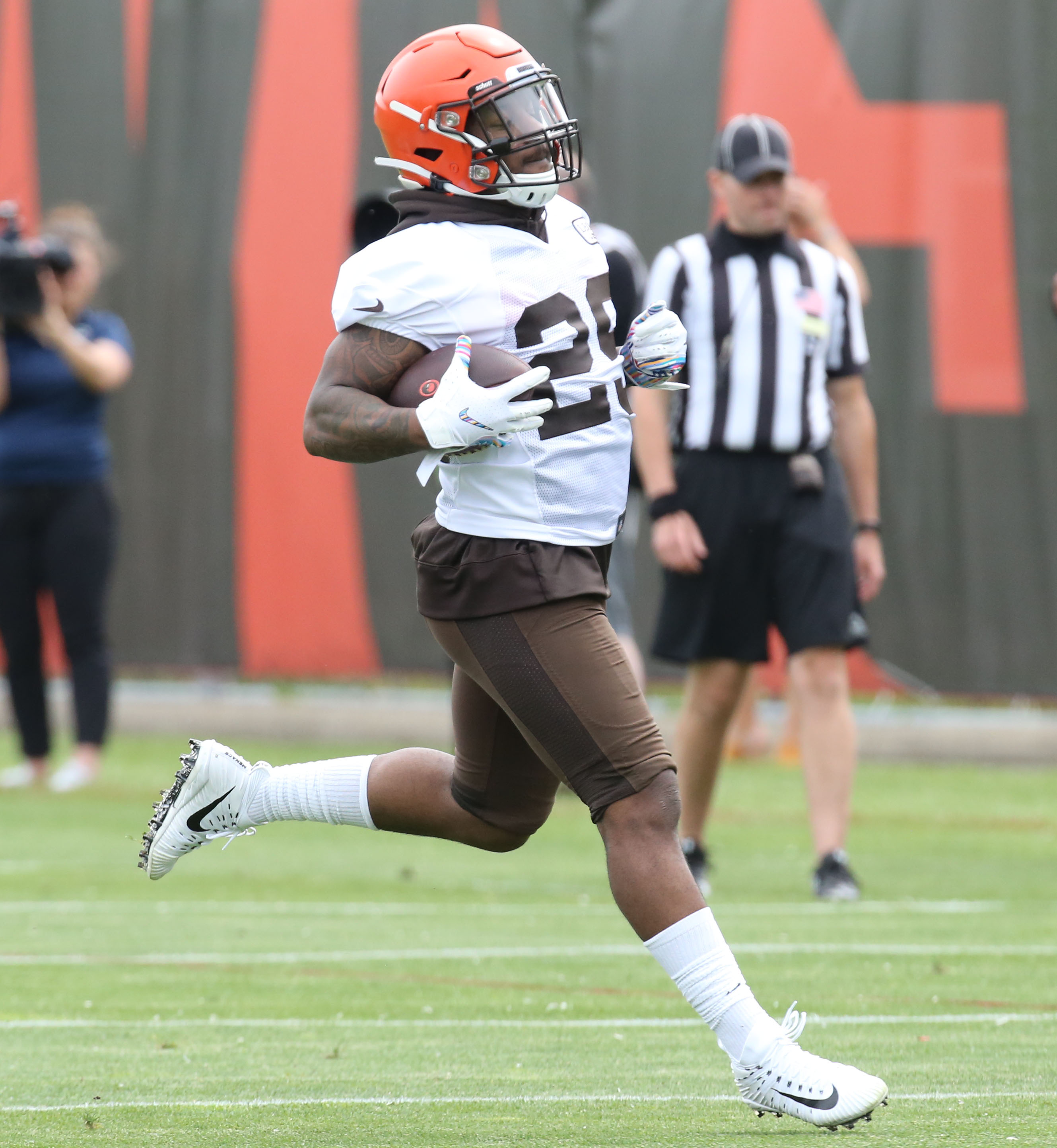 Cleveland Browns running back Duke Johnson Jr. at minicamp, June 4 ...