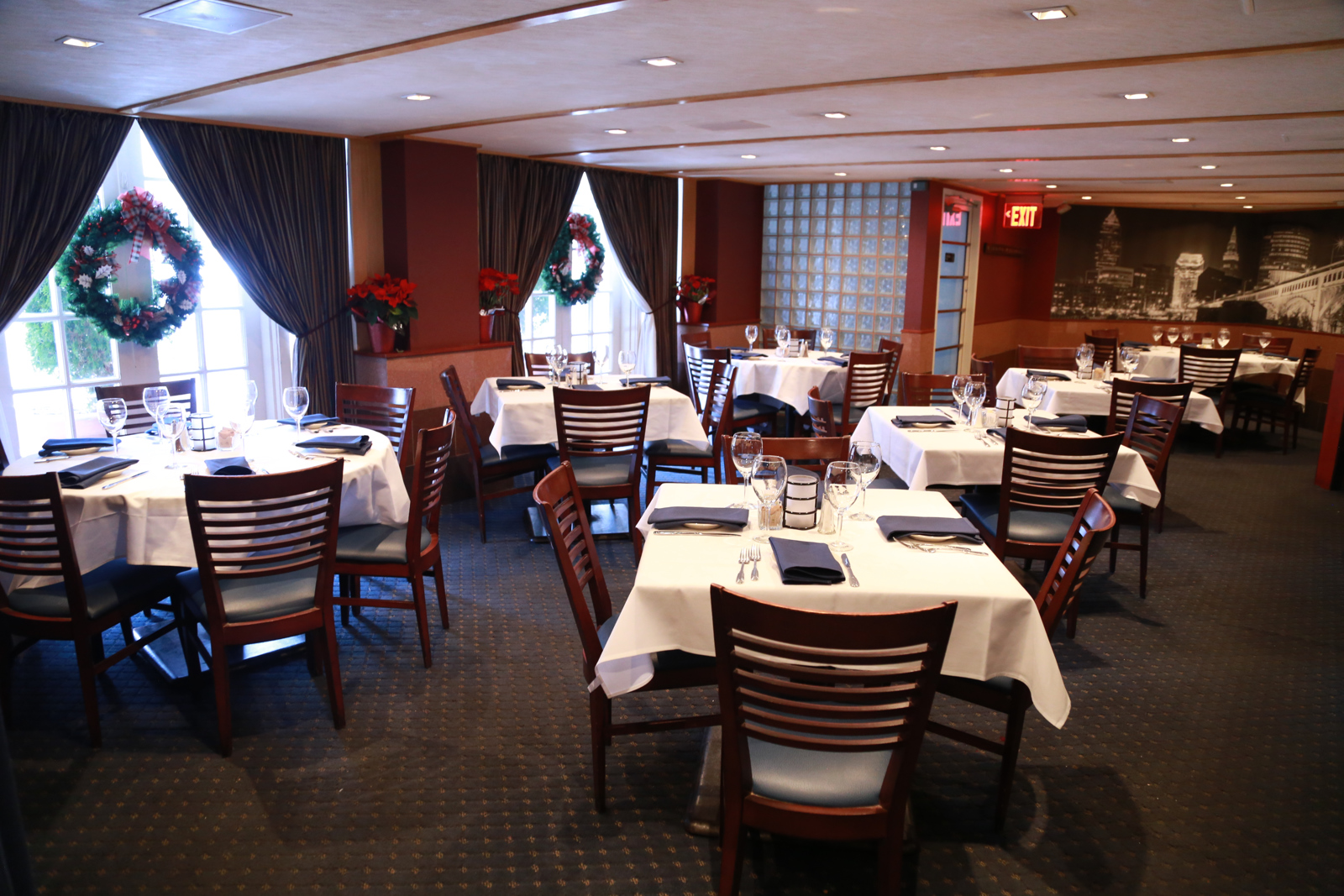 Don's Lighthouse Grille in Cleveland - cleveland.com