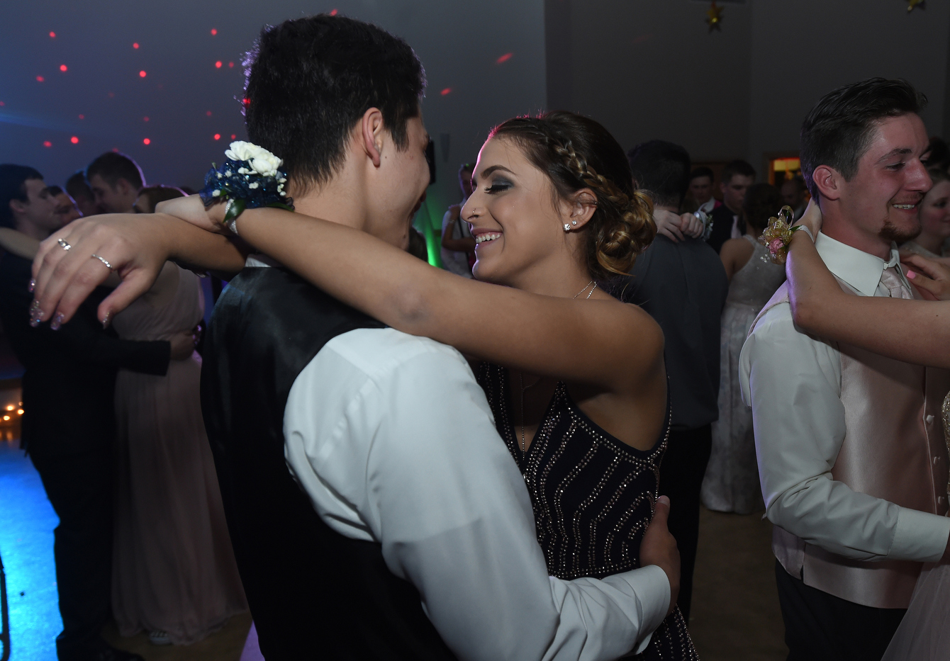 Vandercook Lake High School prom 2018 - mlive.com