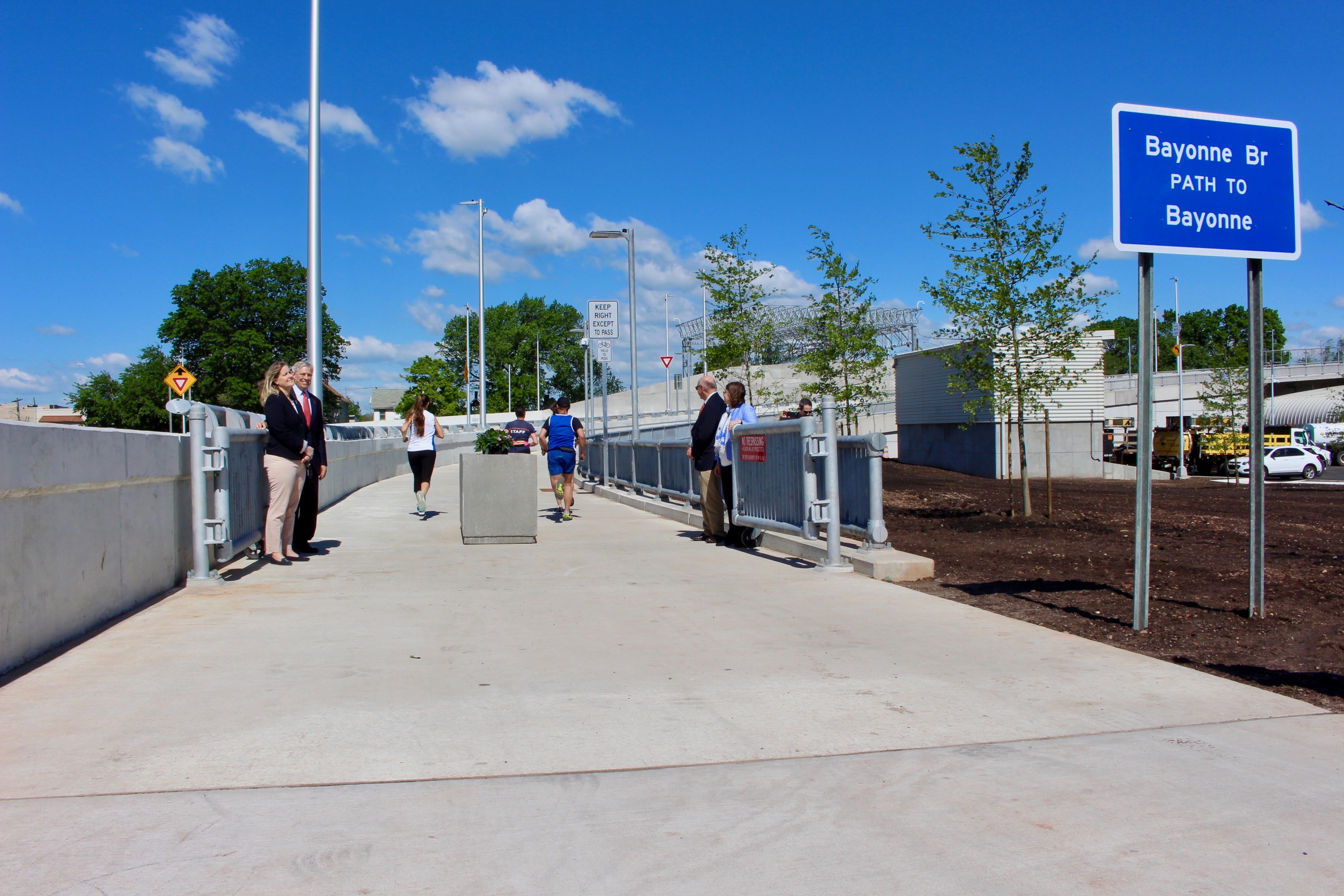 Shared use path for bicyclists, pedestrians open on Bayonne Bridge ...