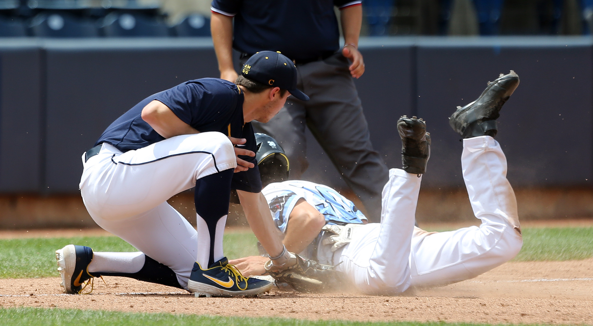 St. Ignatius vs. Hilliard Darby in the boys division I state baseball ...