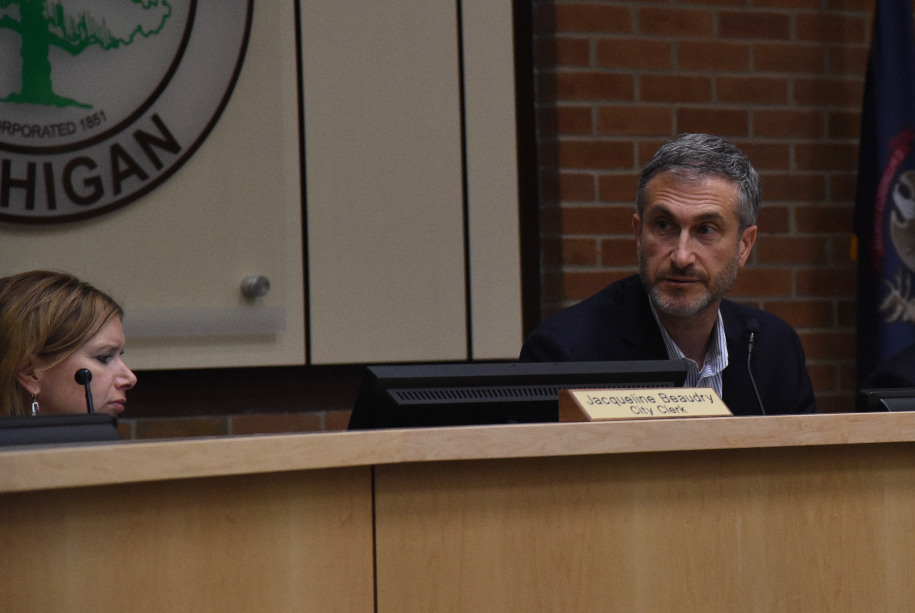 Ann Arbor debating FOIA fee waiver for councilman seeking mayor's ...