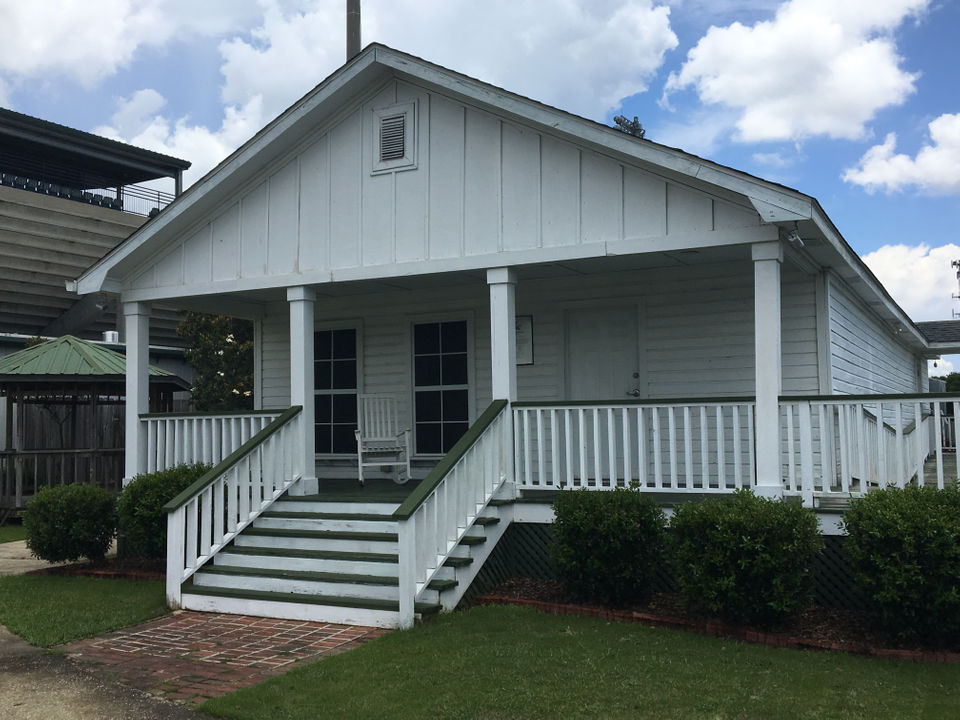 Hank Aaron boyhood home and museum - al.com