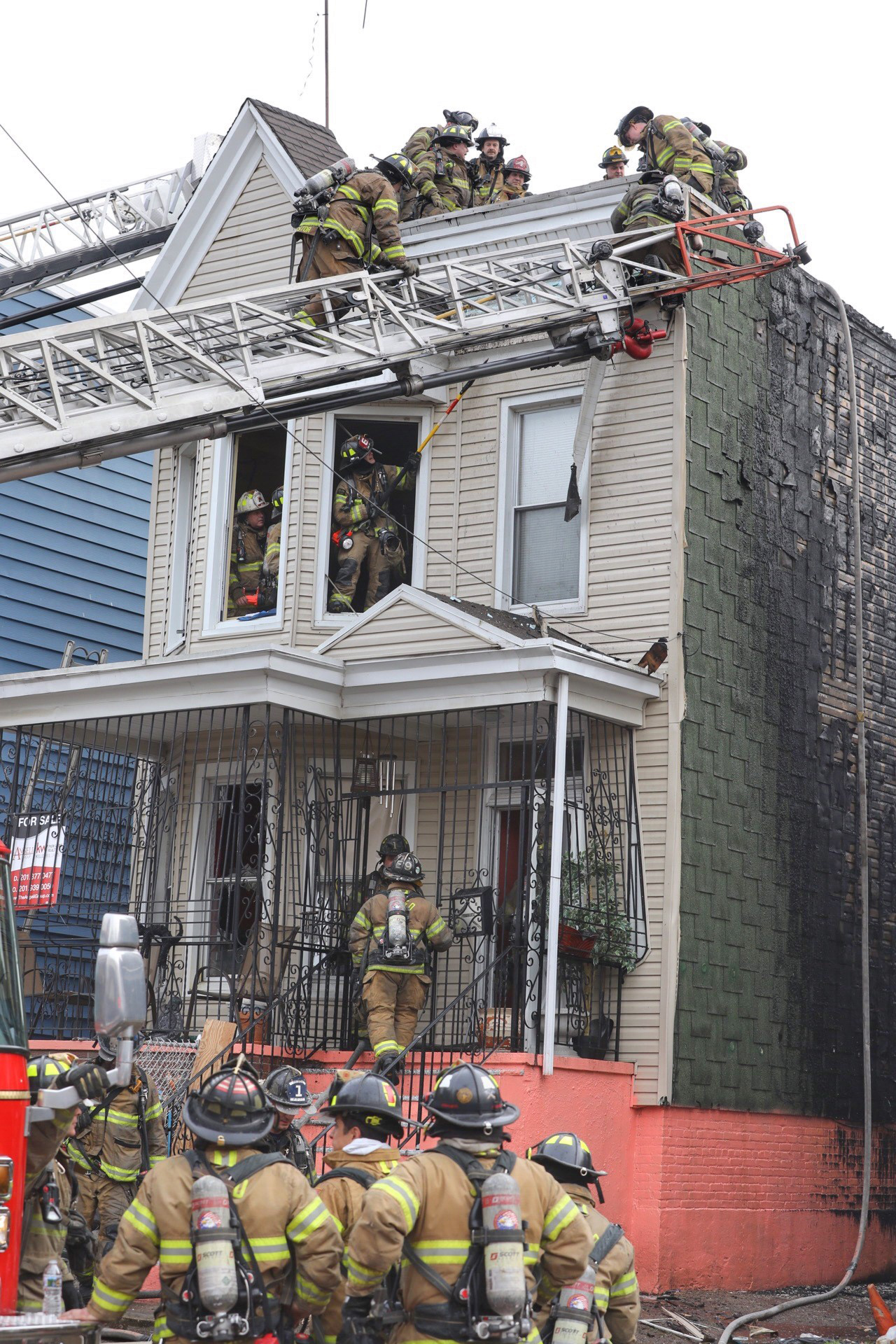 2-alarm blaze on Clinton Avenue, Jersey City, March 24, 2019 - nj.com