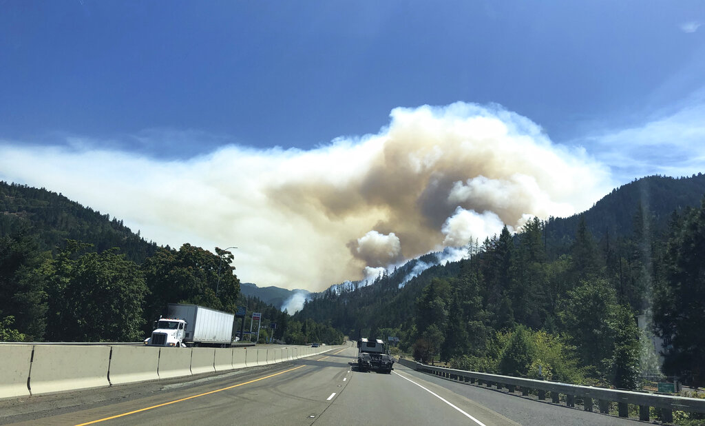 Milepost 97 fire burns in southern Oregon - oregonlive.com