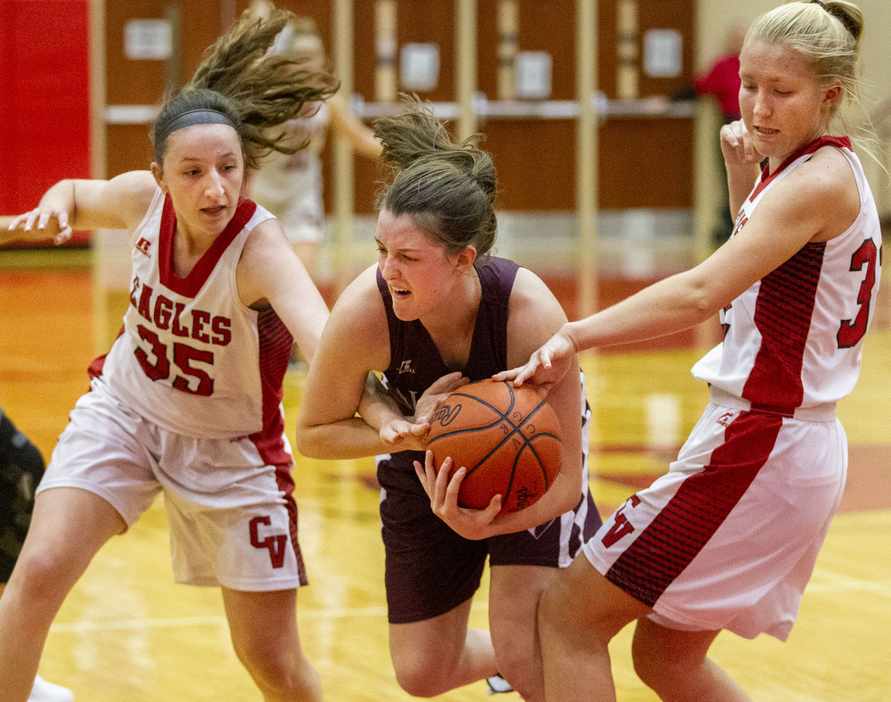 Cumberland Valley girls comeback on Altoona and win 40-39 - pennlive.com