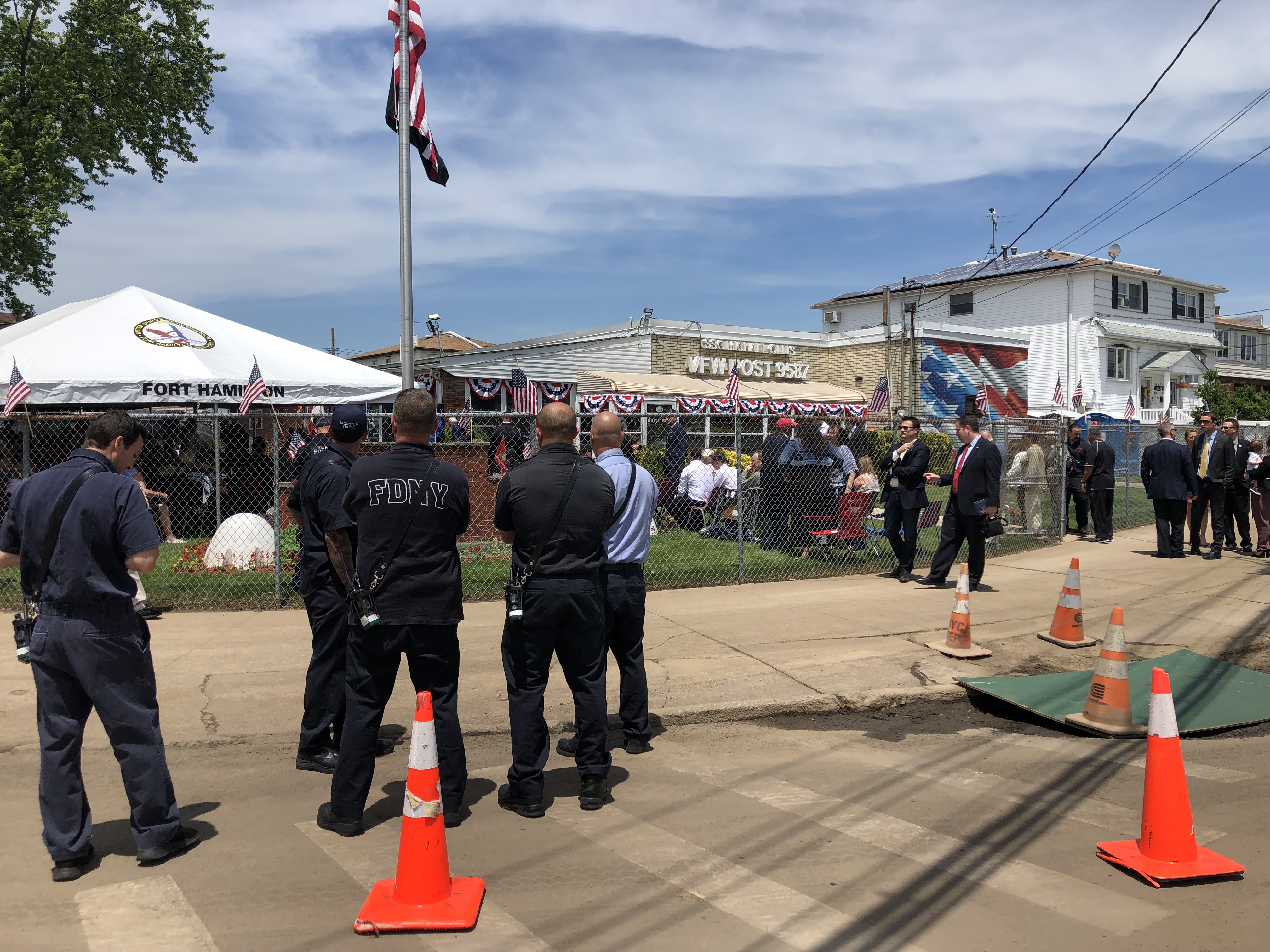 Army Sergeant Michael Ollis receives Distinguished Service Cross in ...