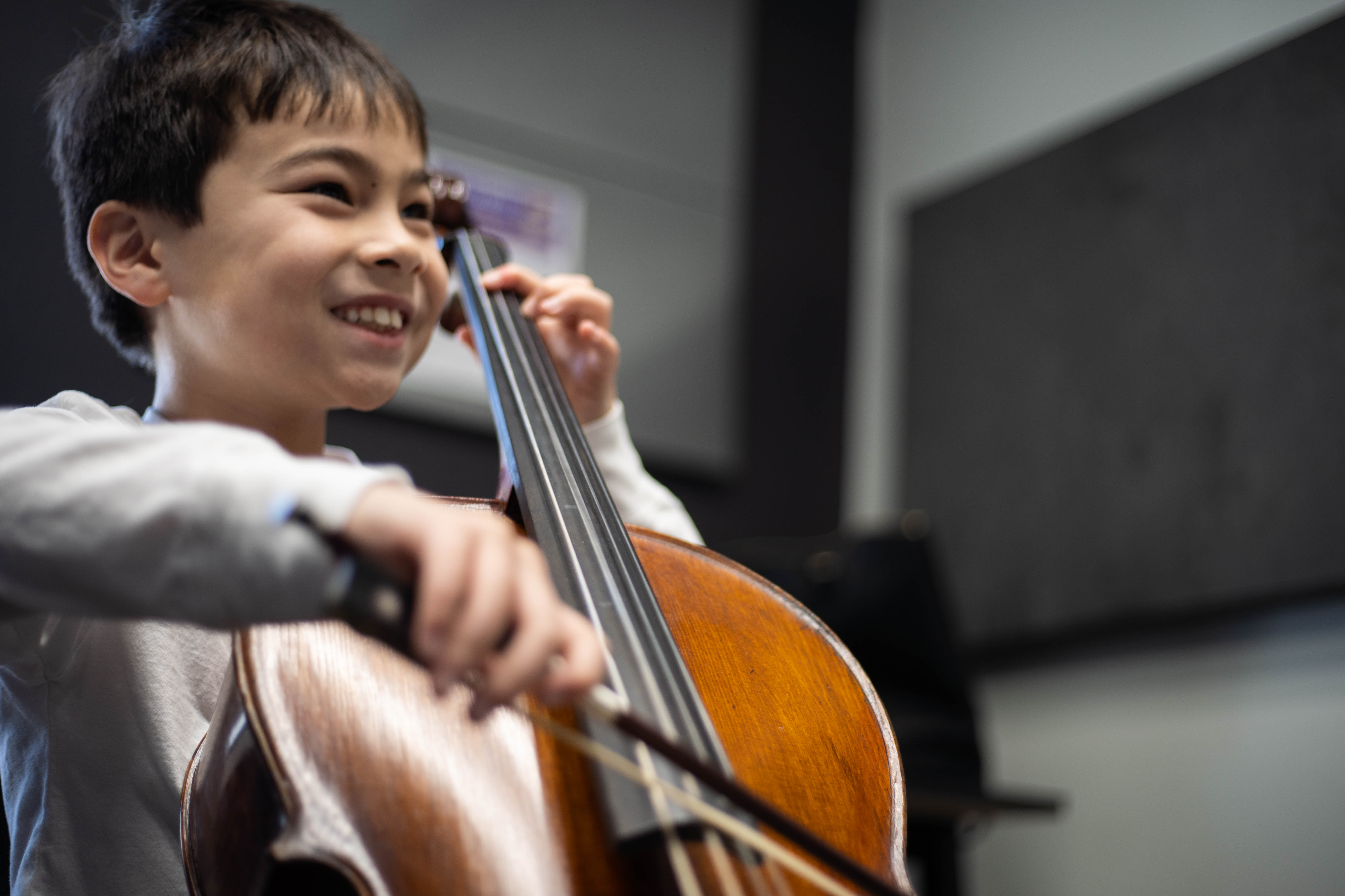 This 8-year-old cello prodigy has performed at Carnegie Hall 5 times ...