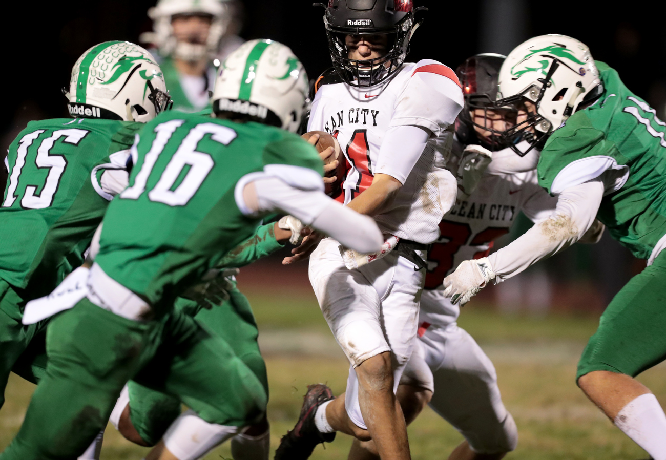 Mainland football defeats Ocean City 21-6, Nov. 1, 2019 - nj.com