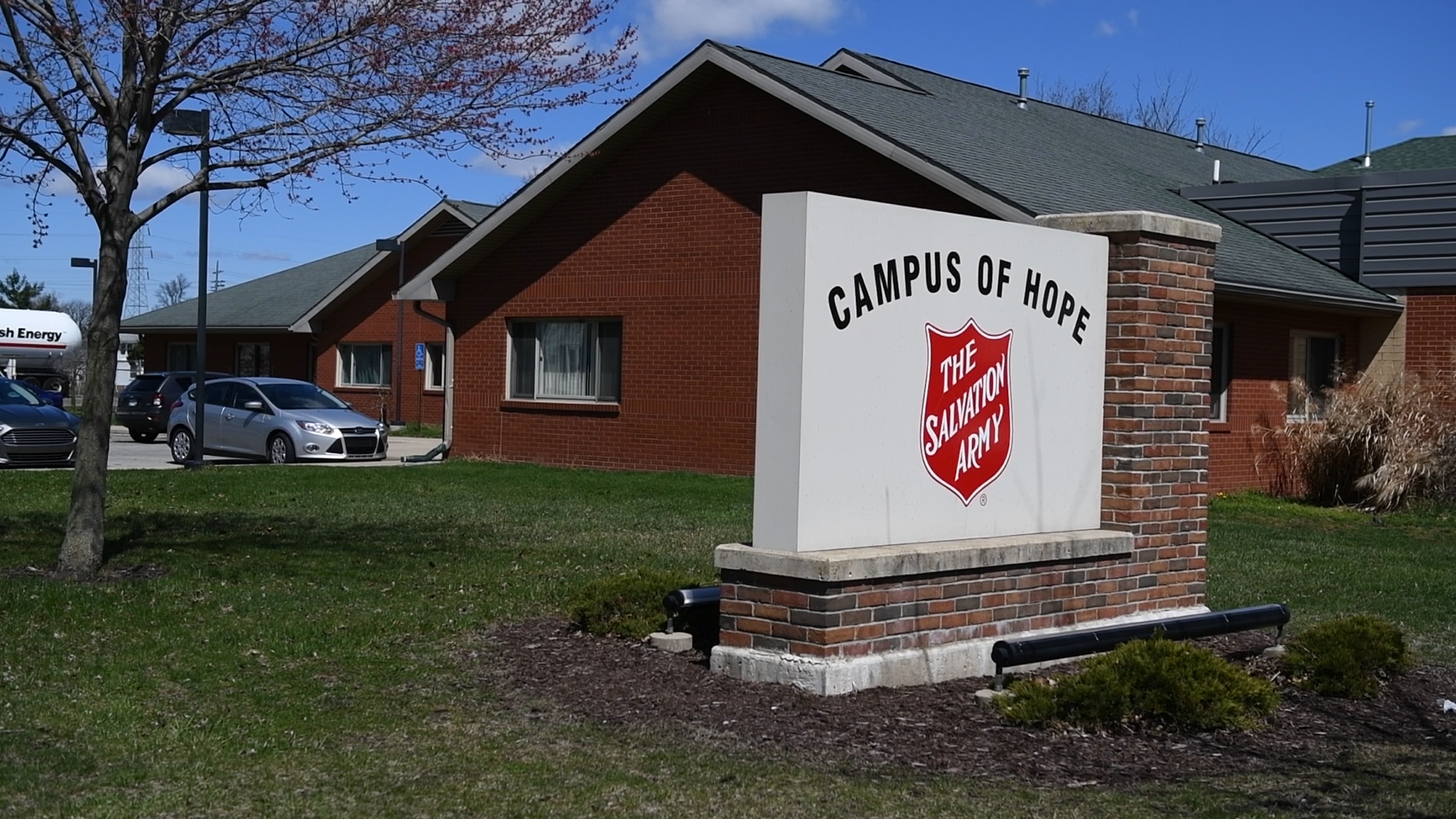 Homeless to valedictorian: One Michigan teen's story of triumph - mlive.com