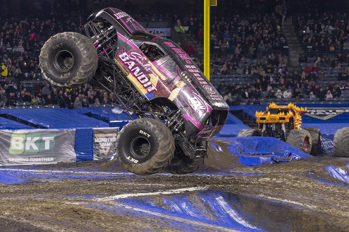 MetLife will be a battlefield for these mechanical monsters | Urge - nj.com