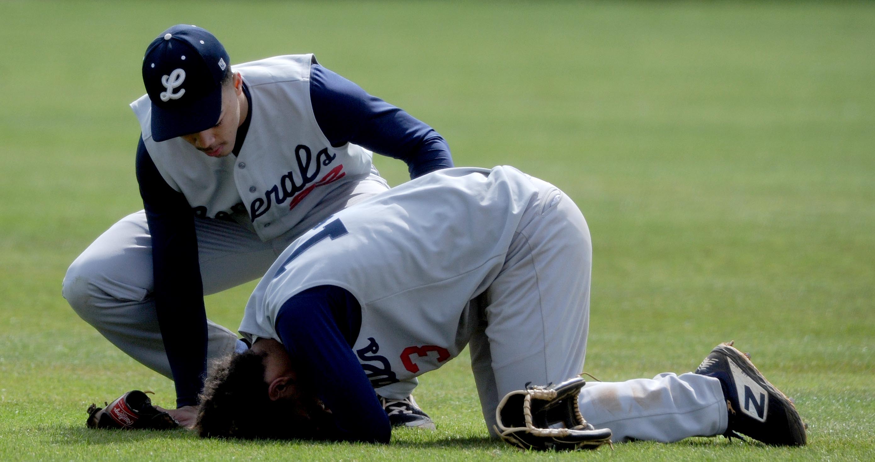Lee-Huntsville vs. Jemison baseball - al.com