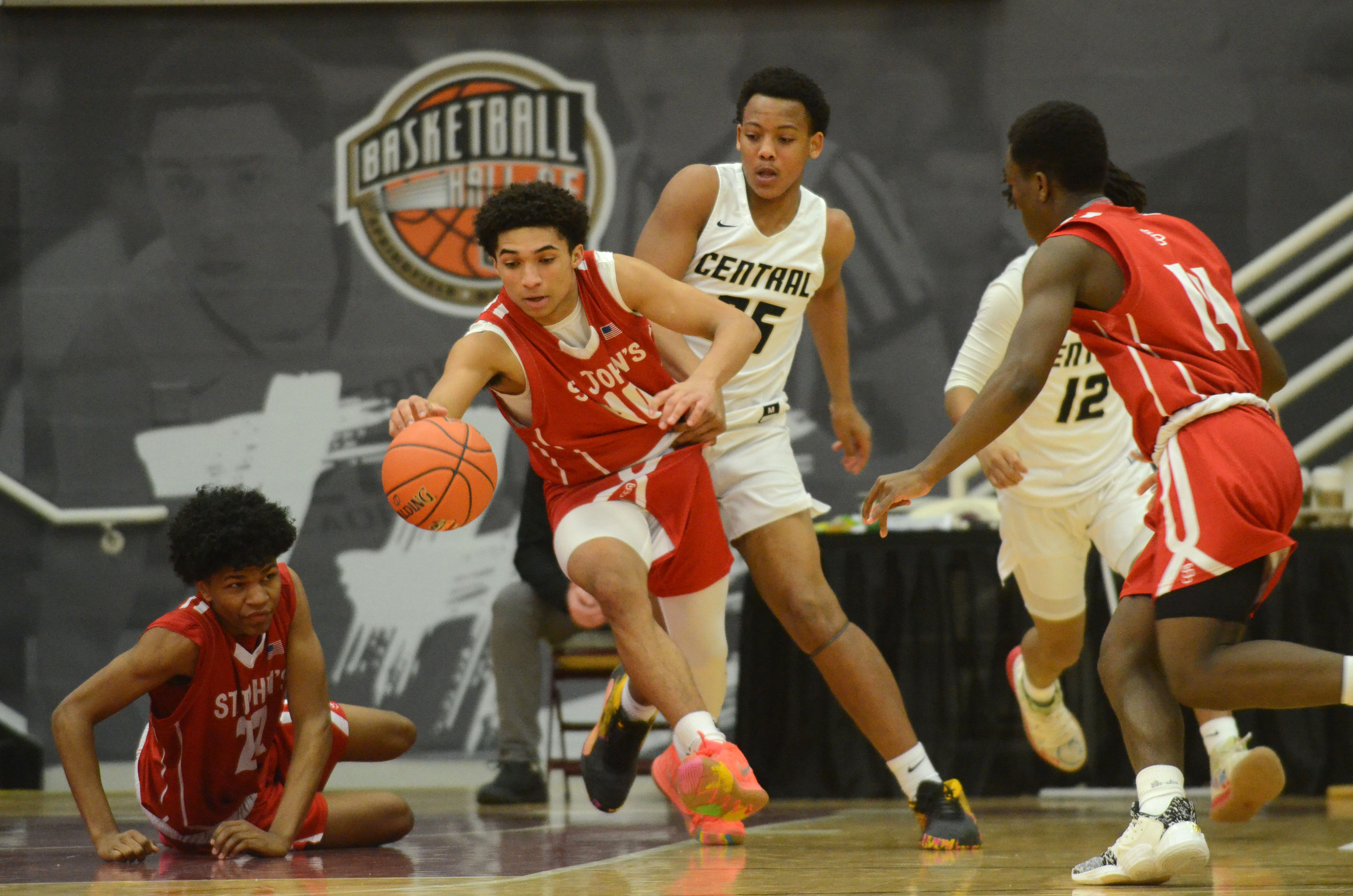 Central boys basketball faces St. John's at Hoophall Classic - masslive.com